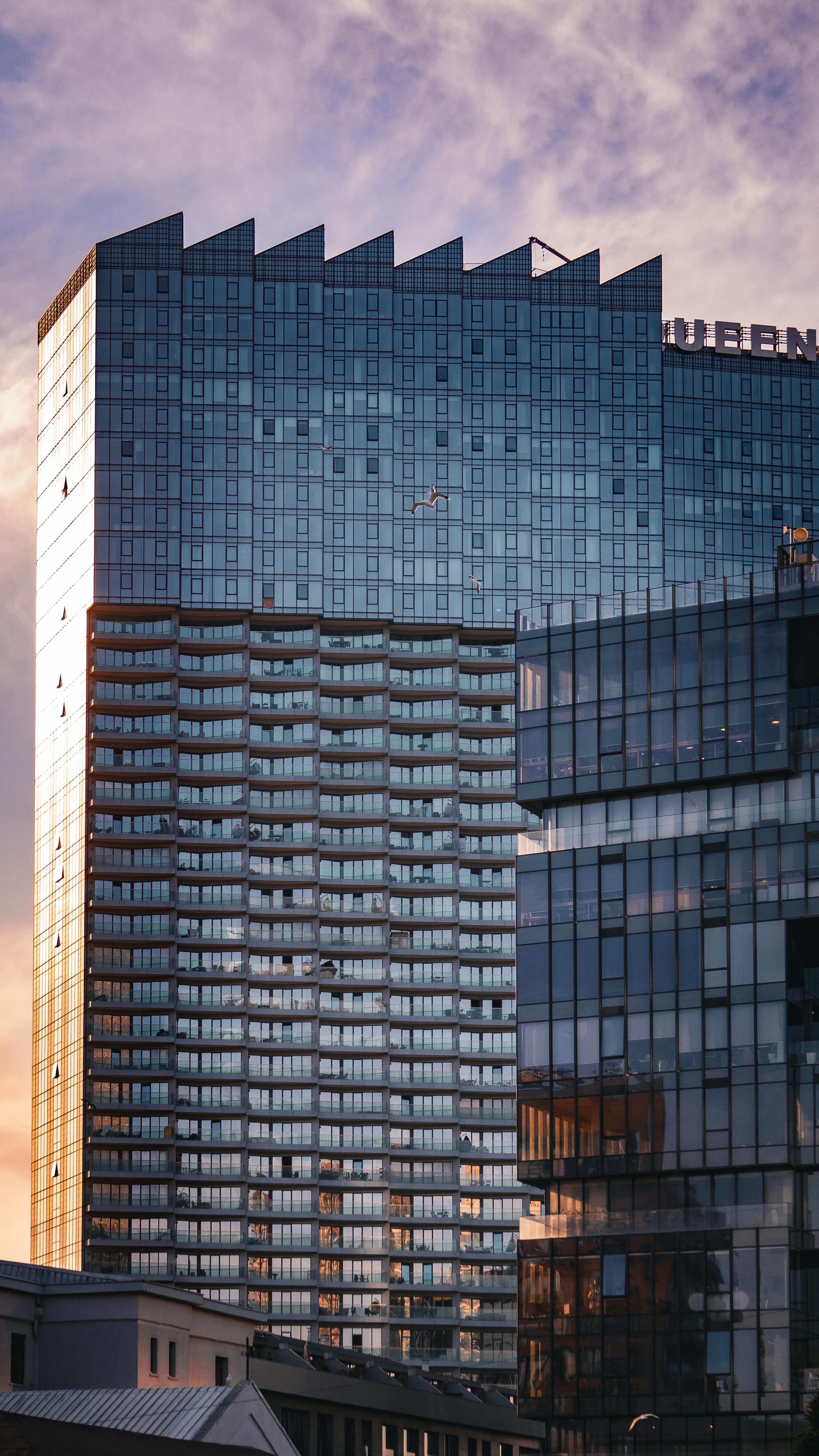 Office Building at Sunset · Free Stock Photo