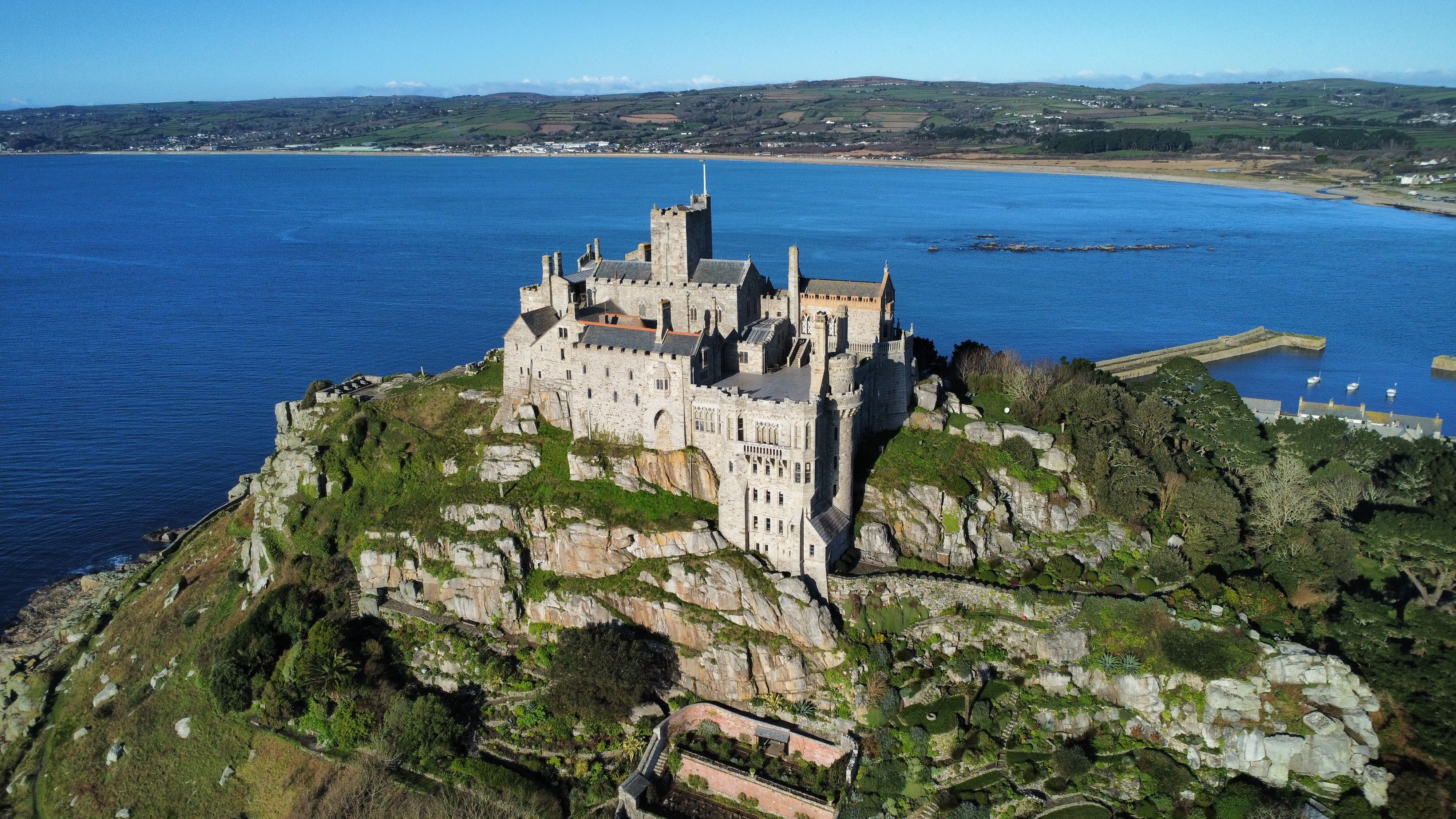 Castle on St Michaels Mount in UK · Free Stock Photo