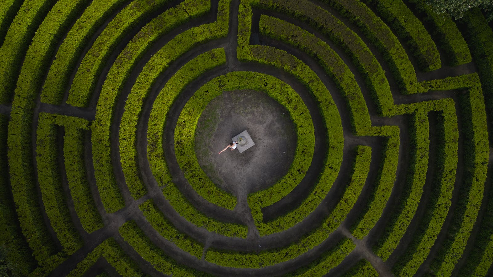 Labyrinth Photos, Download The BEST Free Labyrinth Stock Photos & HD Images