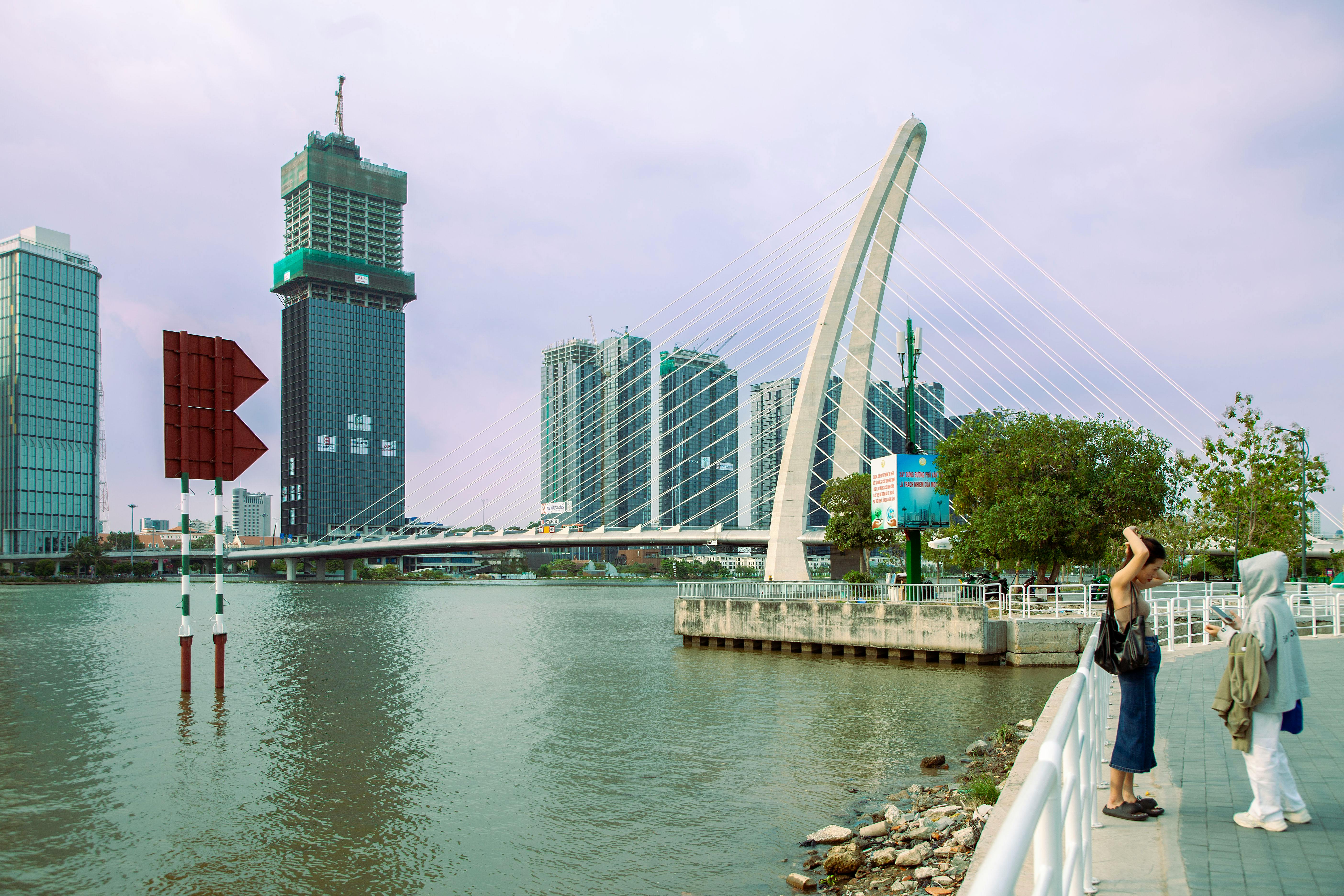 View of the Ba Son Bridge across the Saigon River in Ho Chi Minh City ...