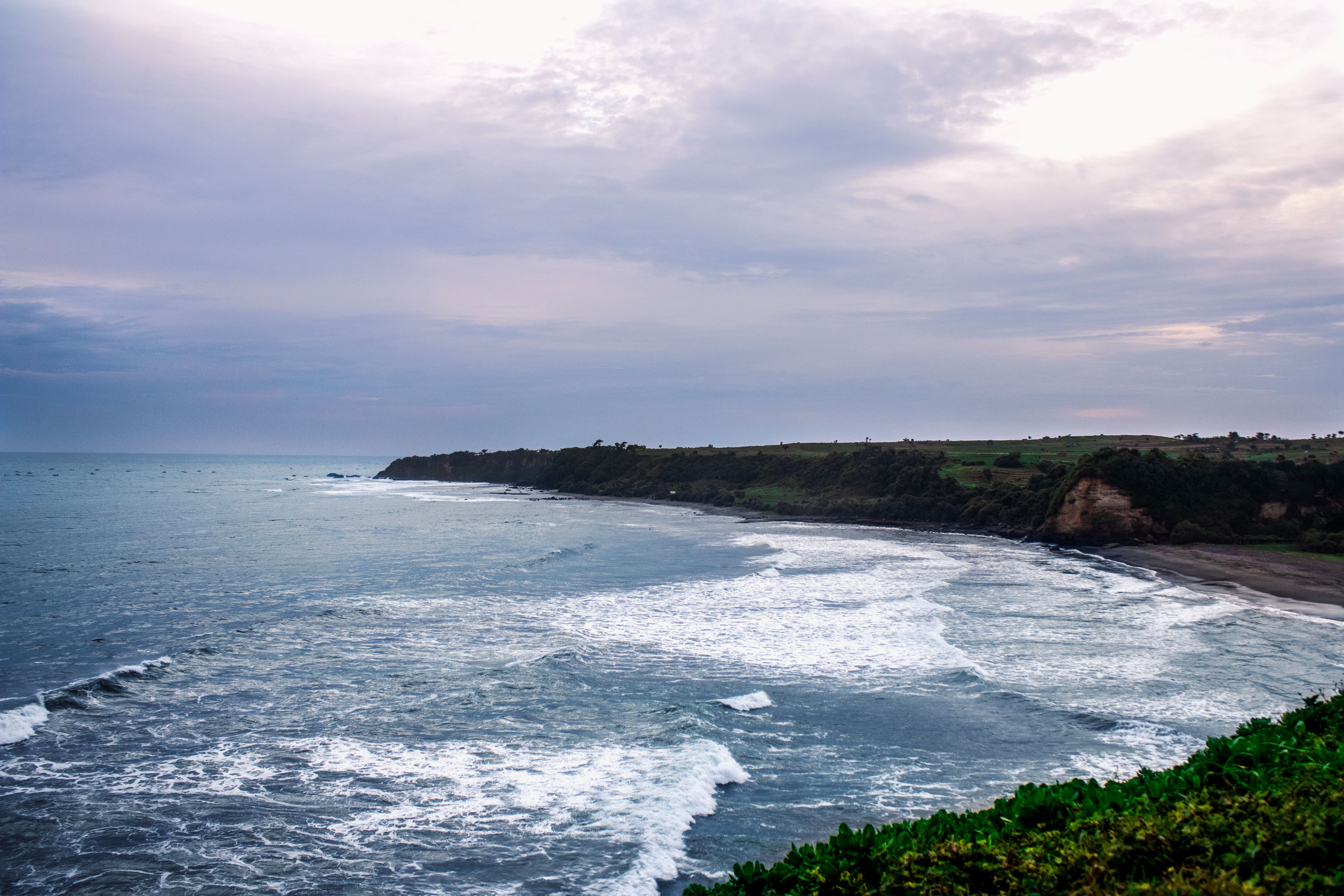 View of the Ocean Waves Washing Up the Shore in Indonesia · Free Stock ...