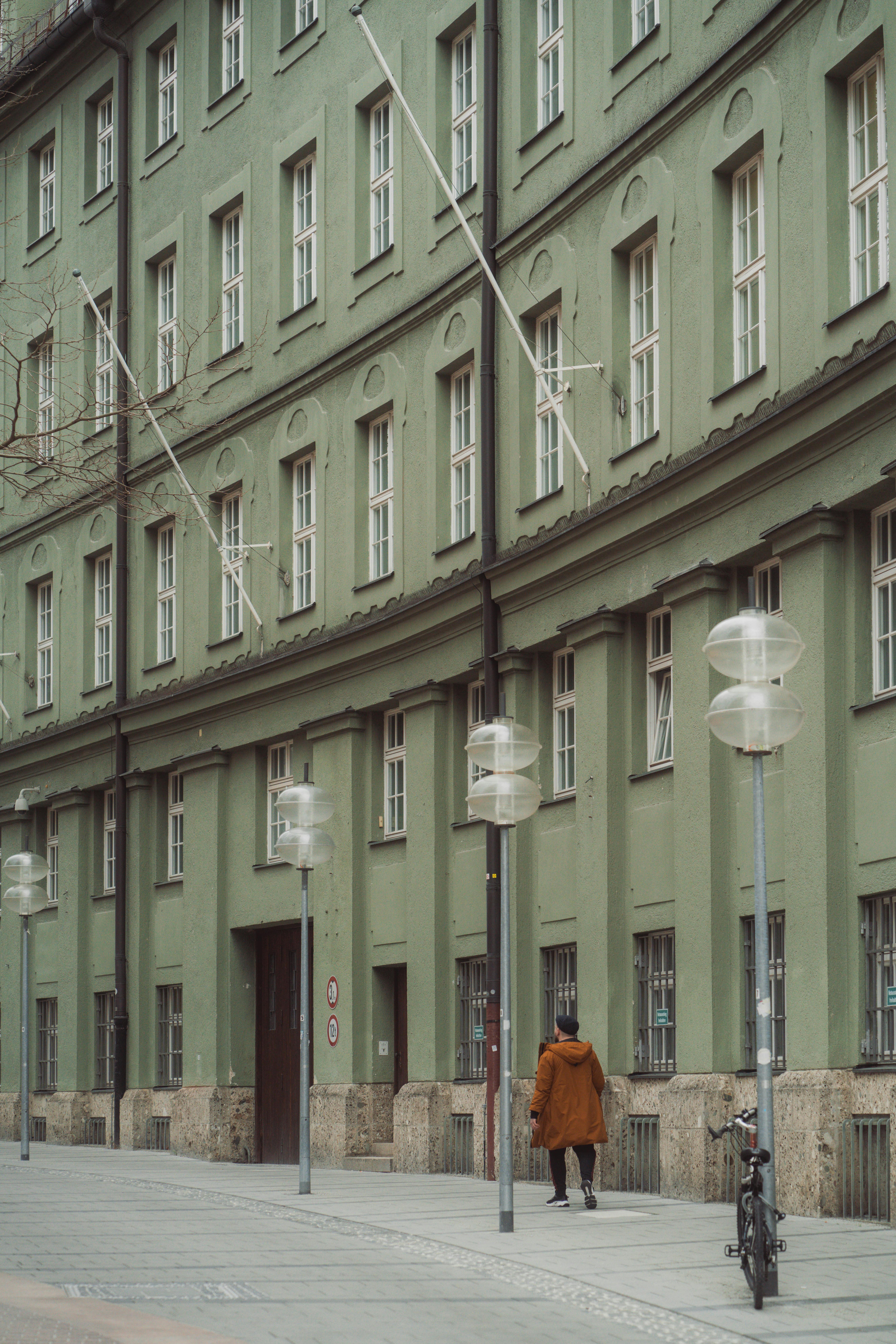 Back Of Building Photos, Download The BEST Free Back Of Building Stock ...