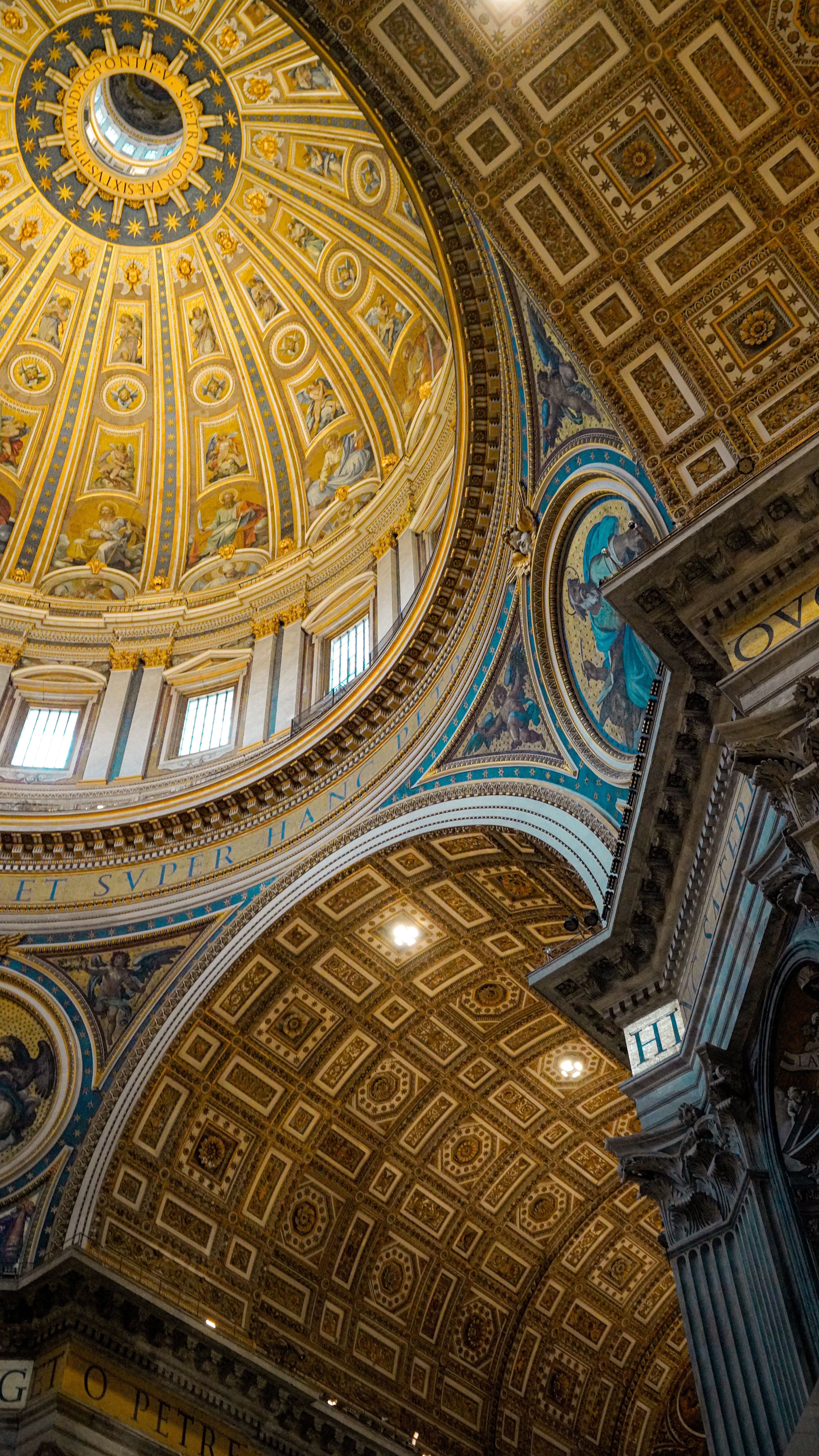 The dome of a church with a gold ceiling · Free Stock Photo