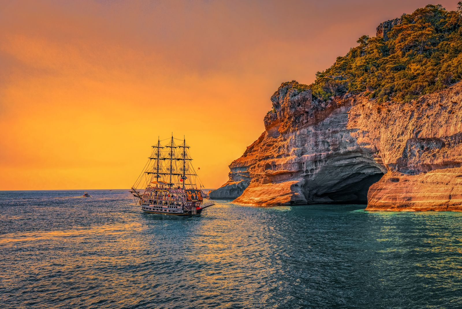 Pirate Ship Photos, Download The BEST Free Pirate Ship Stock Photos ...