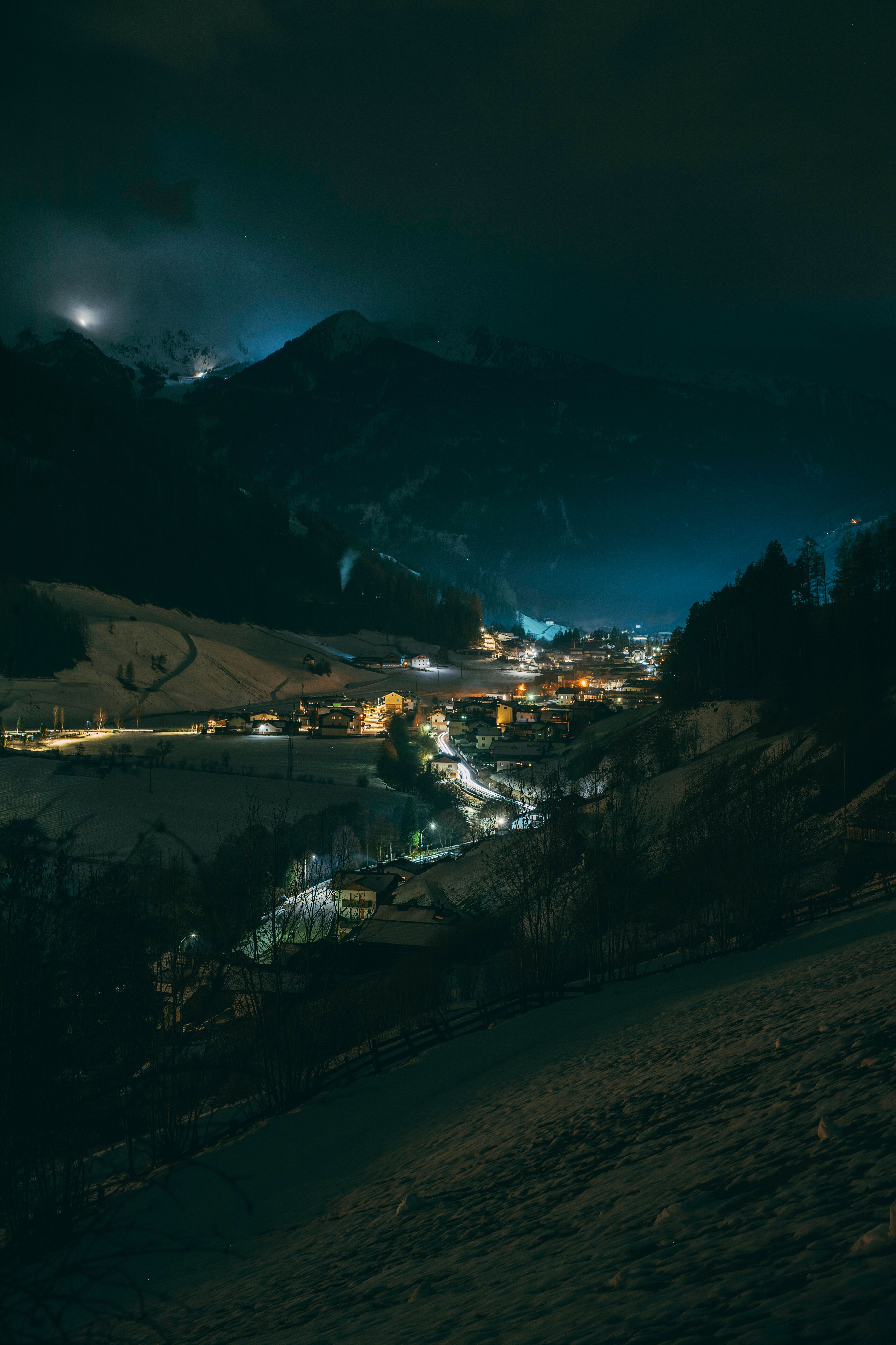 Night Sky Over a Valley · Free Stock Photo