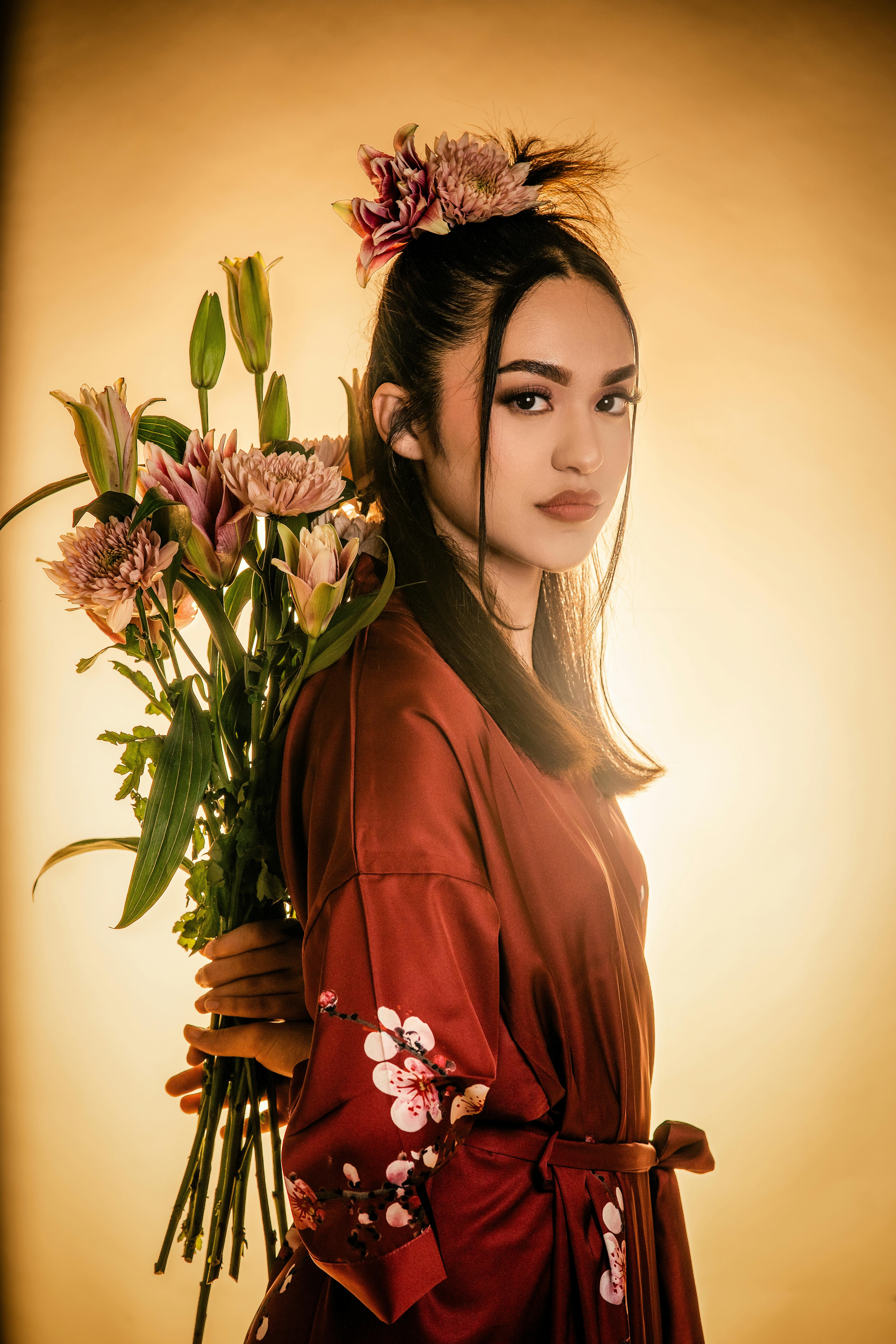 Portrait With Light Background Photos, Download The BEST Free Portrait ...