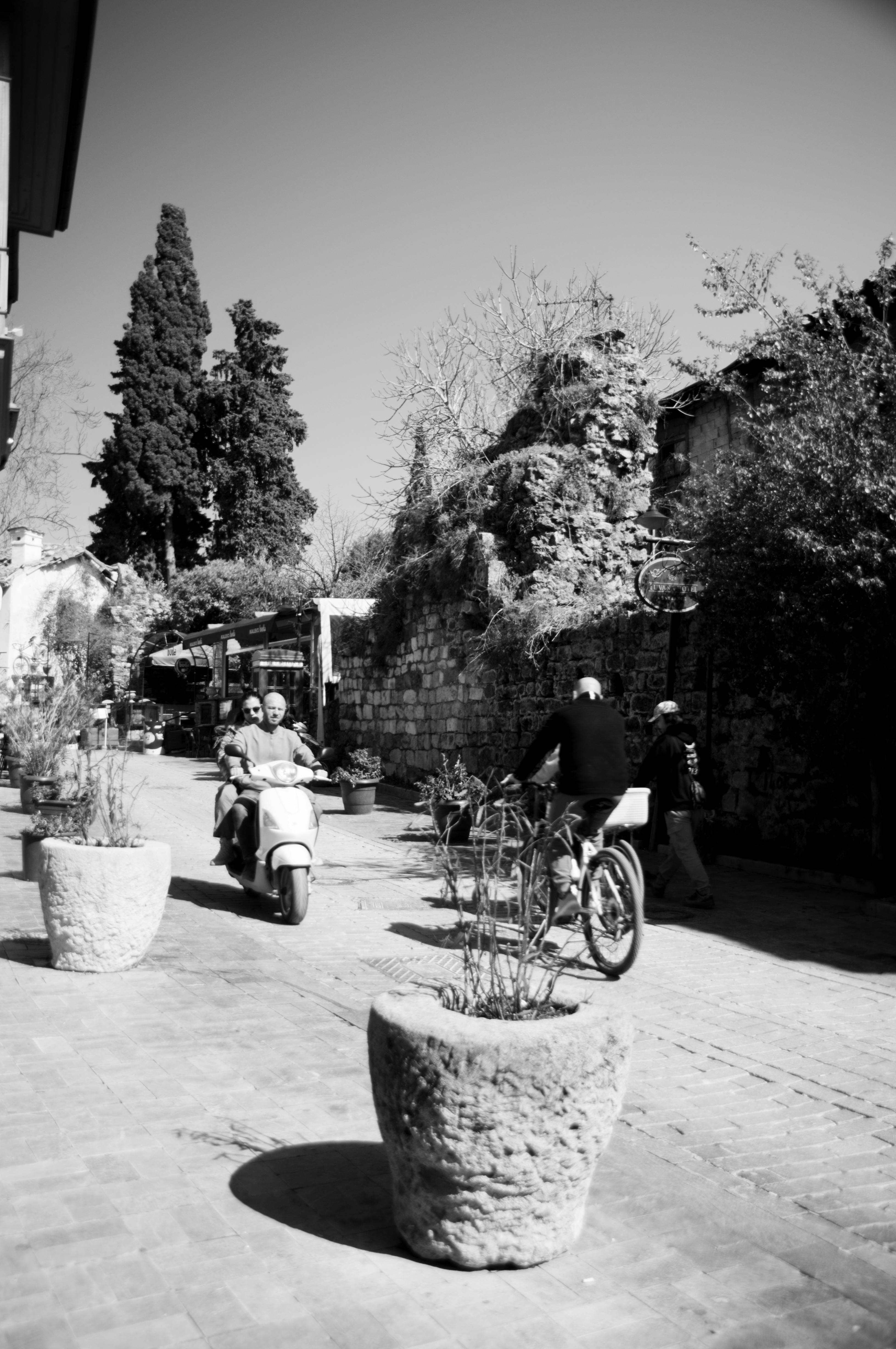 African Pots Photos, Download The BEST Free African Pots Stock Photos ...