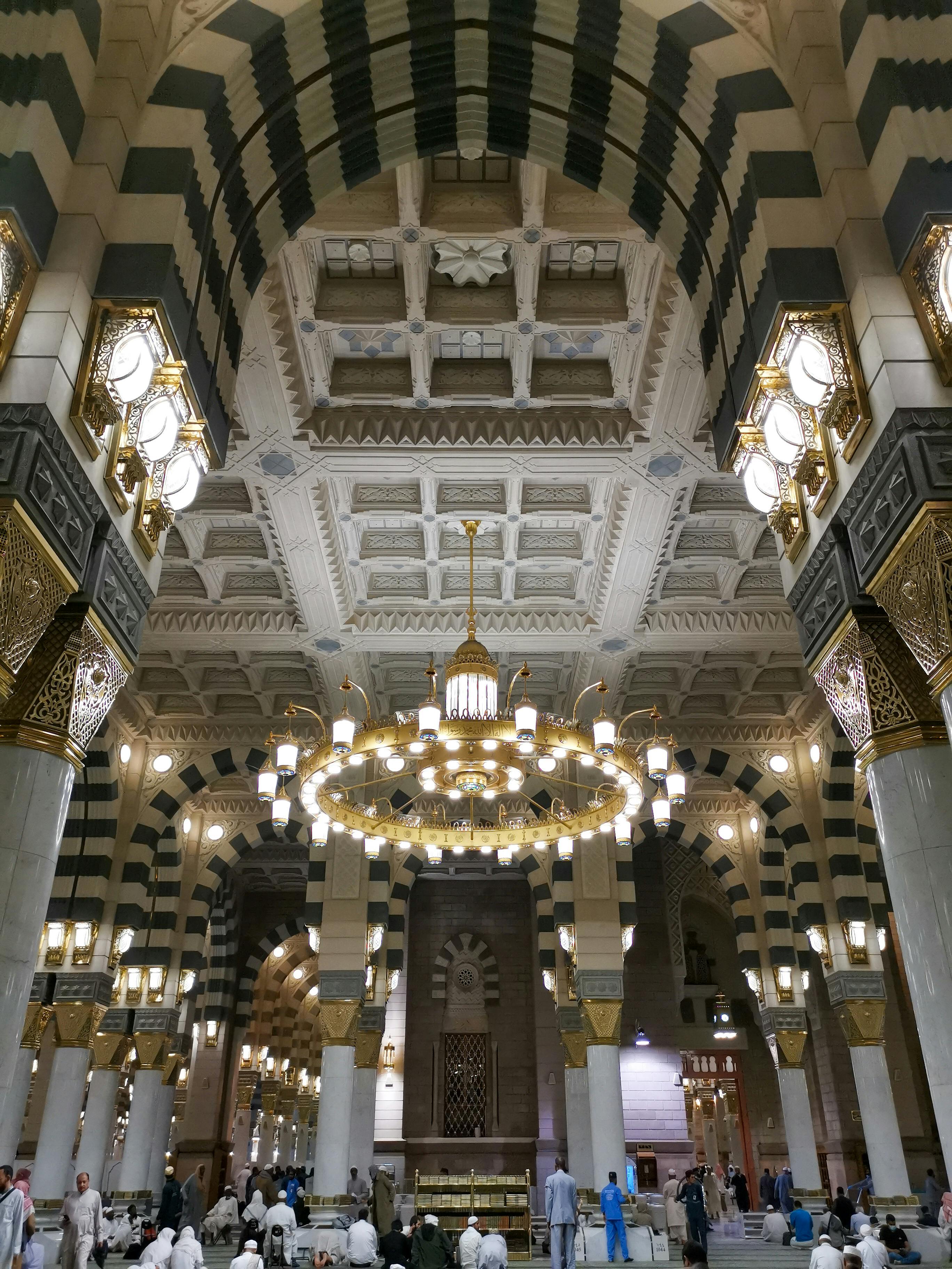 Interior of Prophets Mosque in Medina · Free Stock Photo