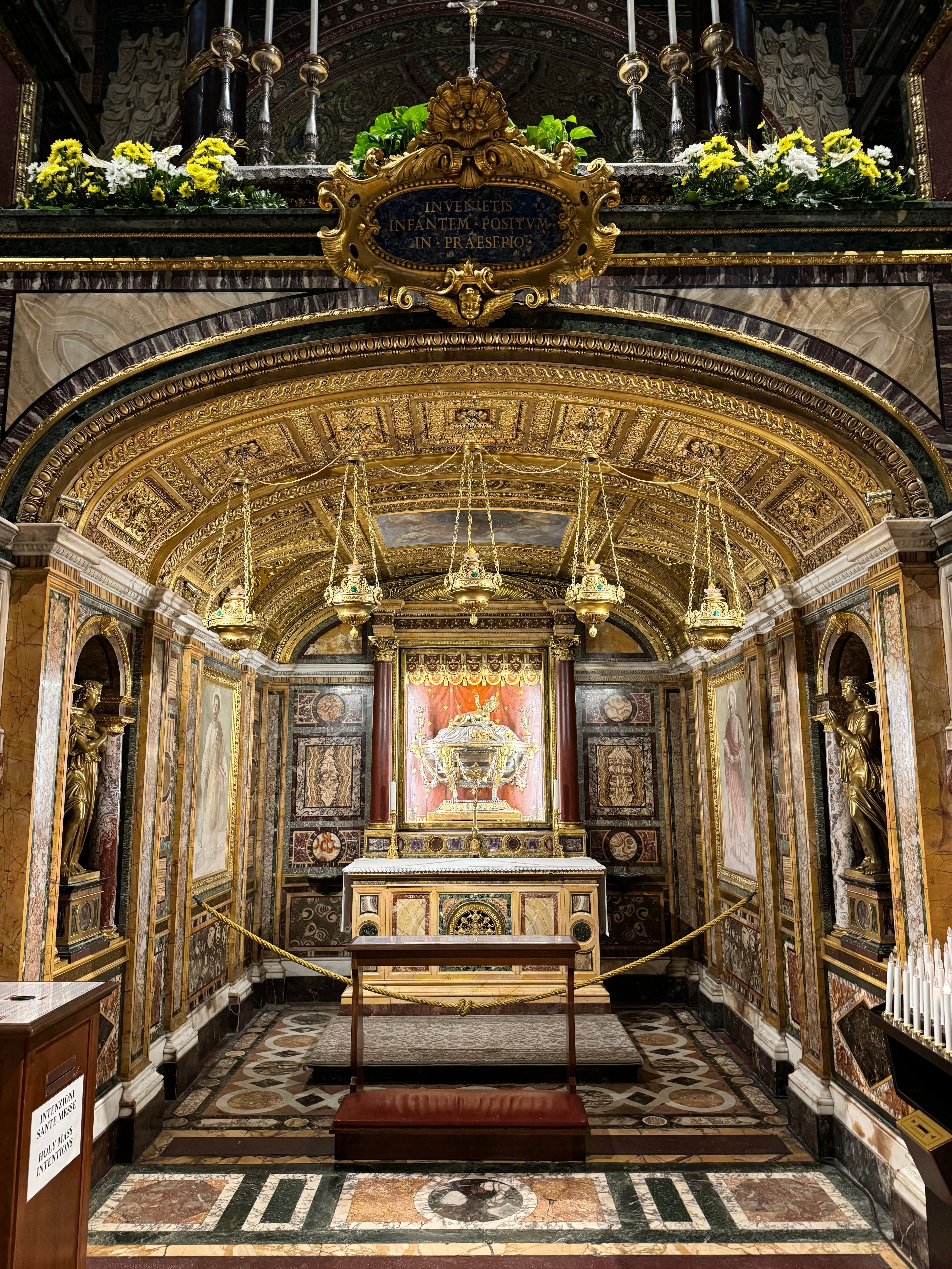 Altar in the Basilica of Saint Mary Major in Rome, Italy · Free Stock Photo