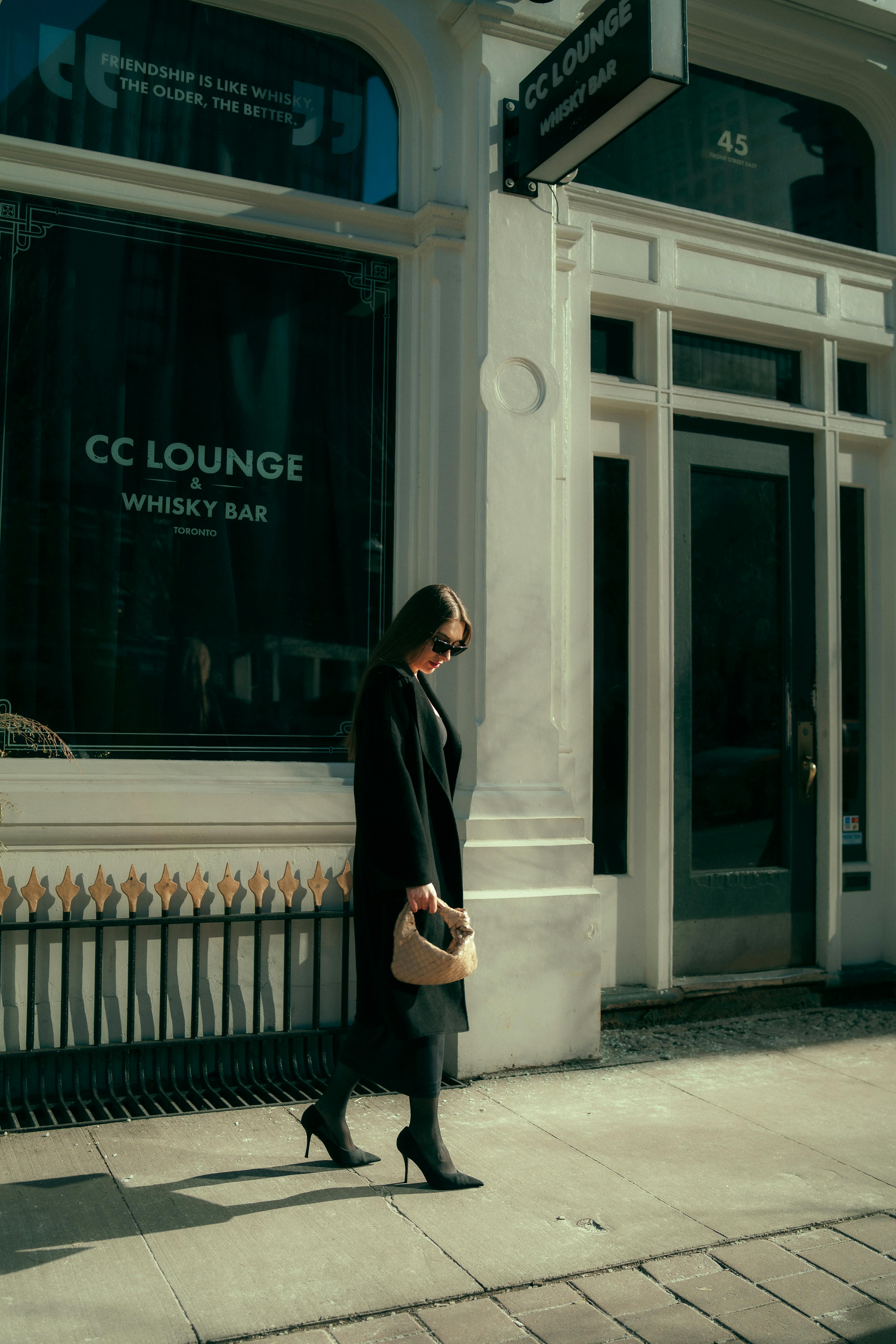Cc Lounge Photos, Download The BEST Free Cc Lounge Stock Photos & HD Images