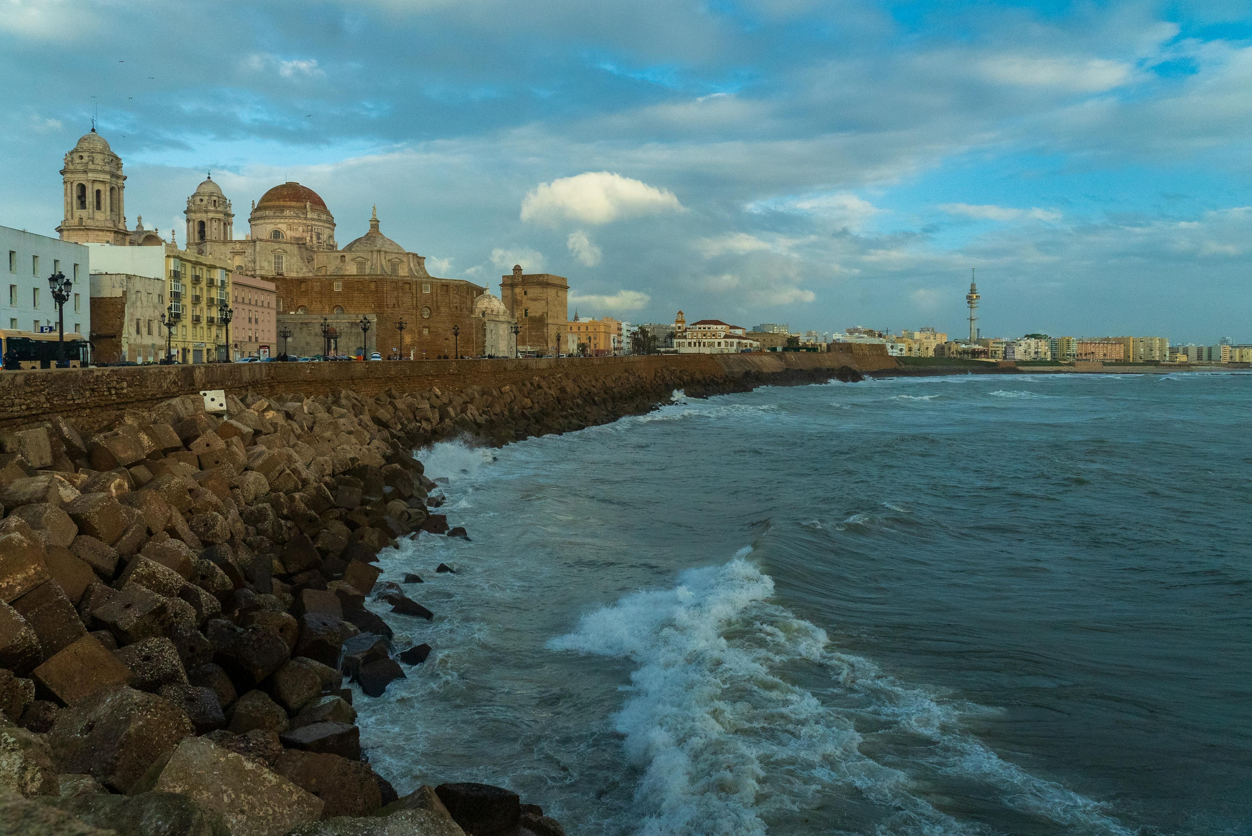 Sea Coast of Cadiz City in Spain · Free Stock Photo