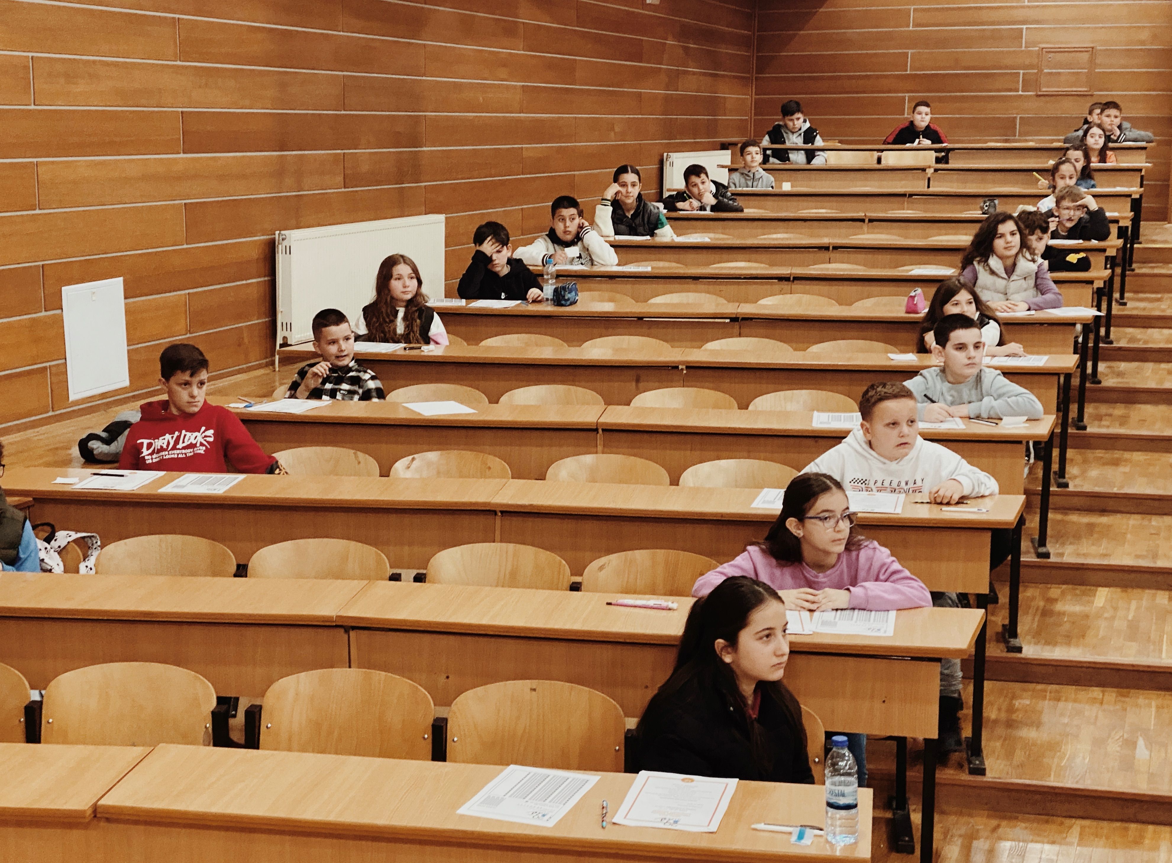 Exam Hall Photos, Download The BEST Free Exam Hall Stock Photos & HD Images