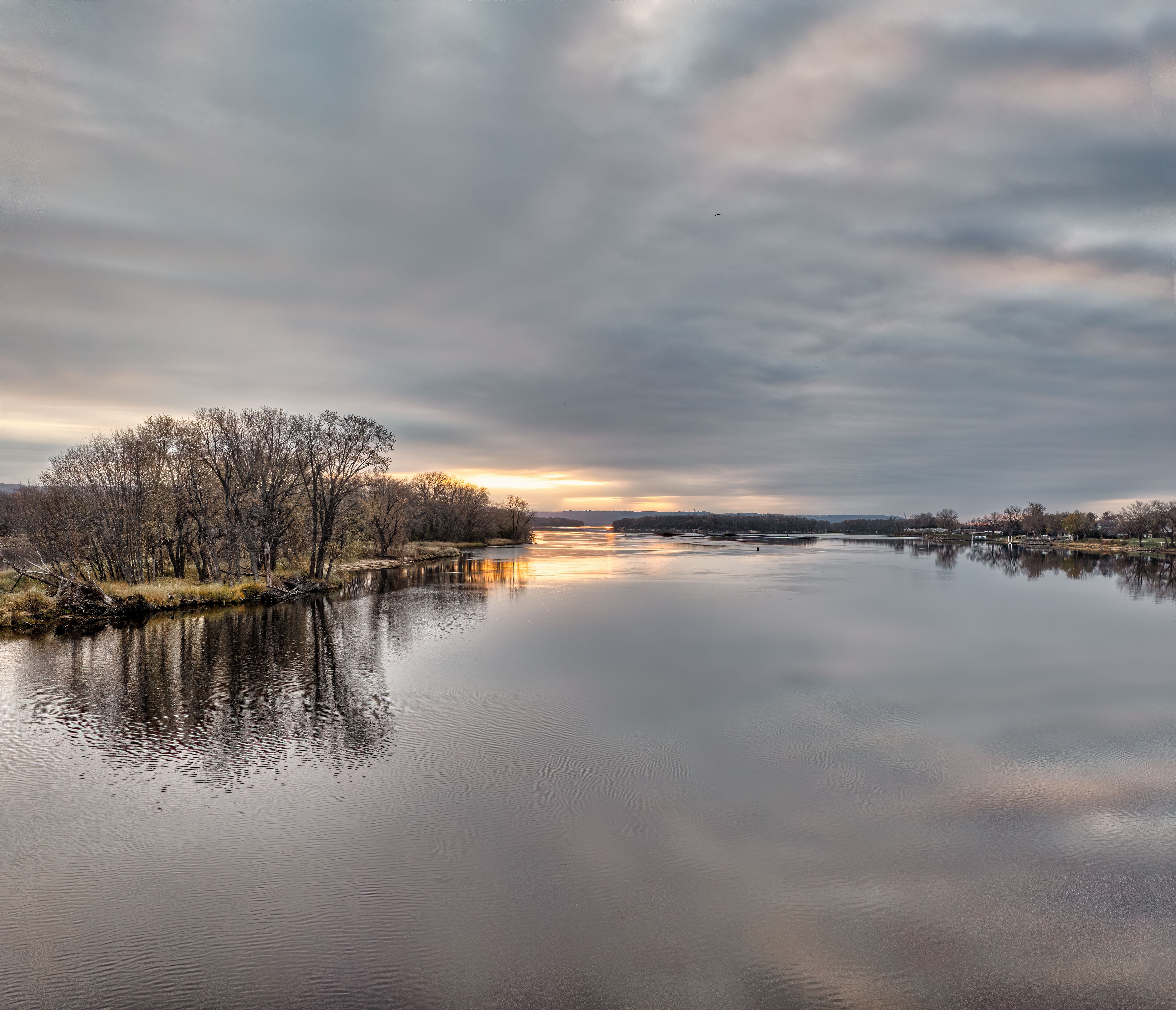Cloud over River and Forest · Free Stock Photo