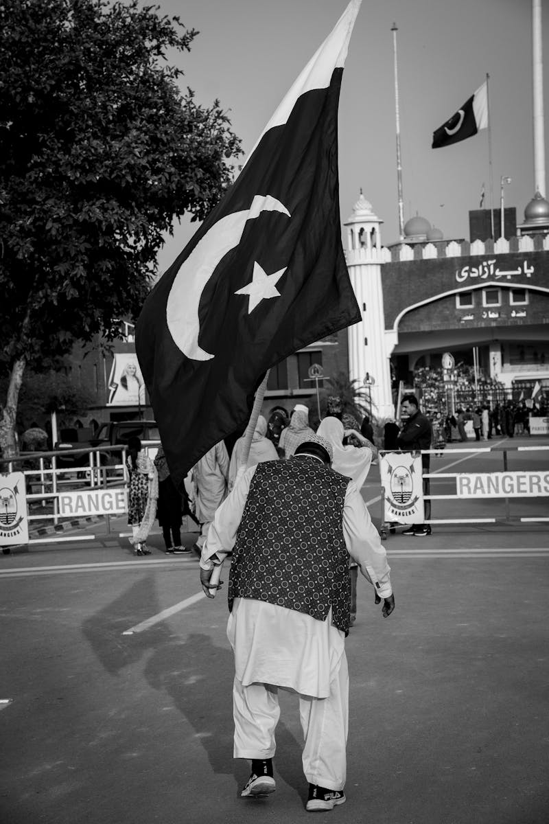 Pakistan Flag Photos, Download The BEST Free Pakistan Flag Stock Photos ...