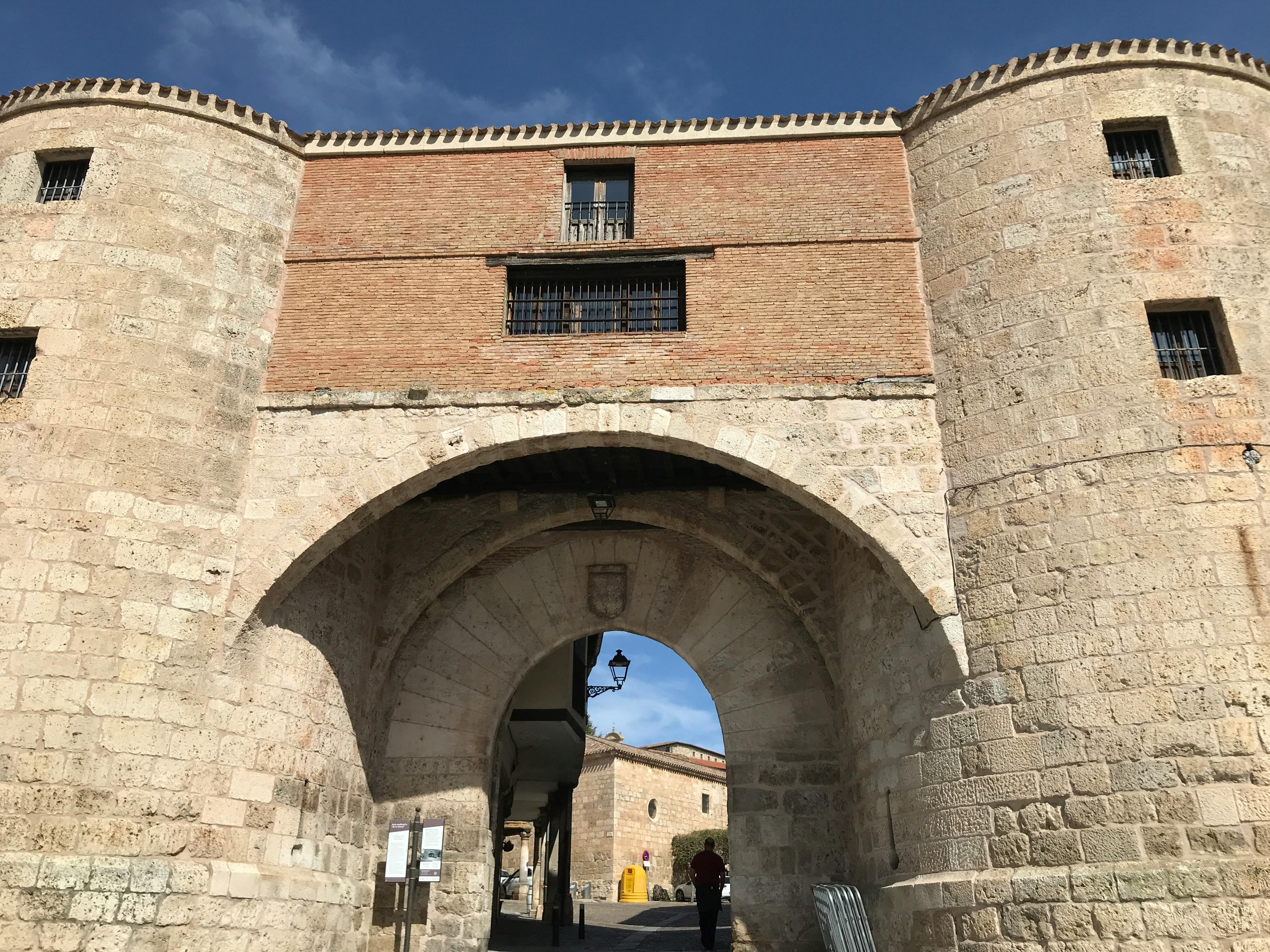 Foto de stock gratuita sobre arco, arco de la carcel, arcos, cielo azul ...