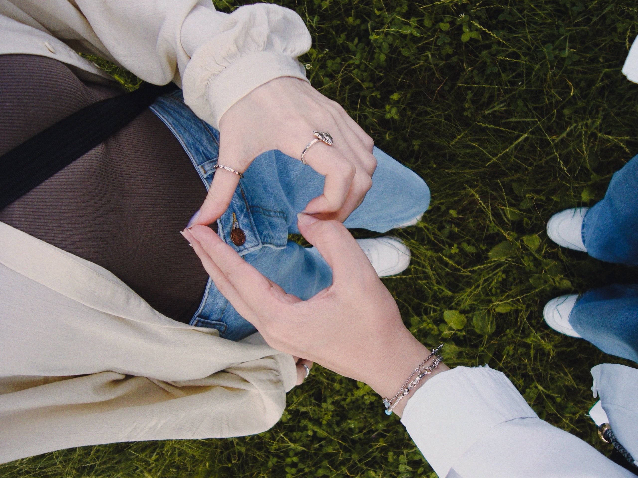 Best Friends Making Heart Shape with Hands · Free Stock Photo