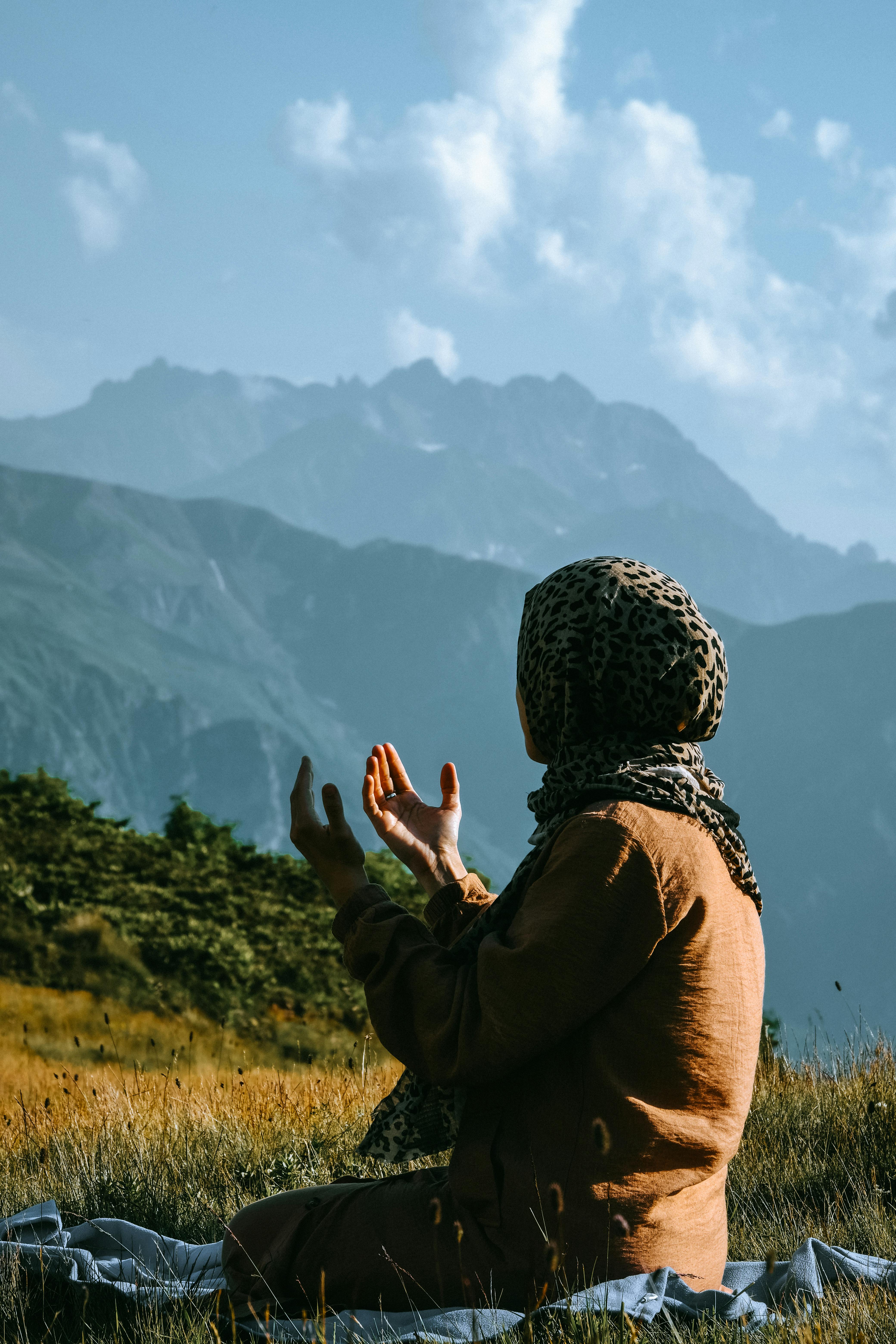 Pray... · Free Stock Photo
