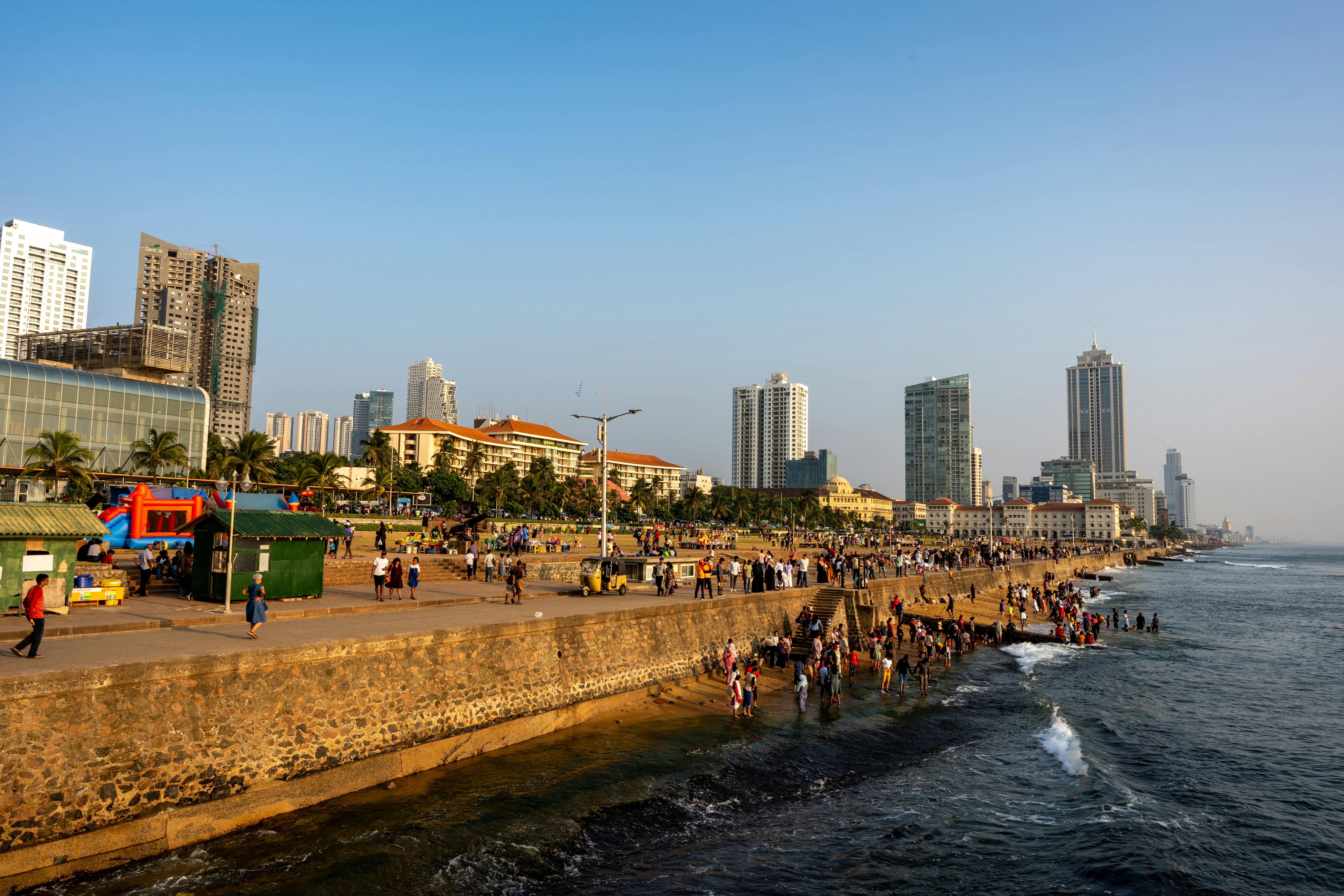 Crowd of Tourists on the Seaside Promenade in Colombo · Free Stock Photo