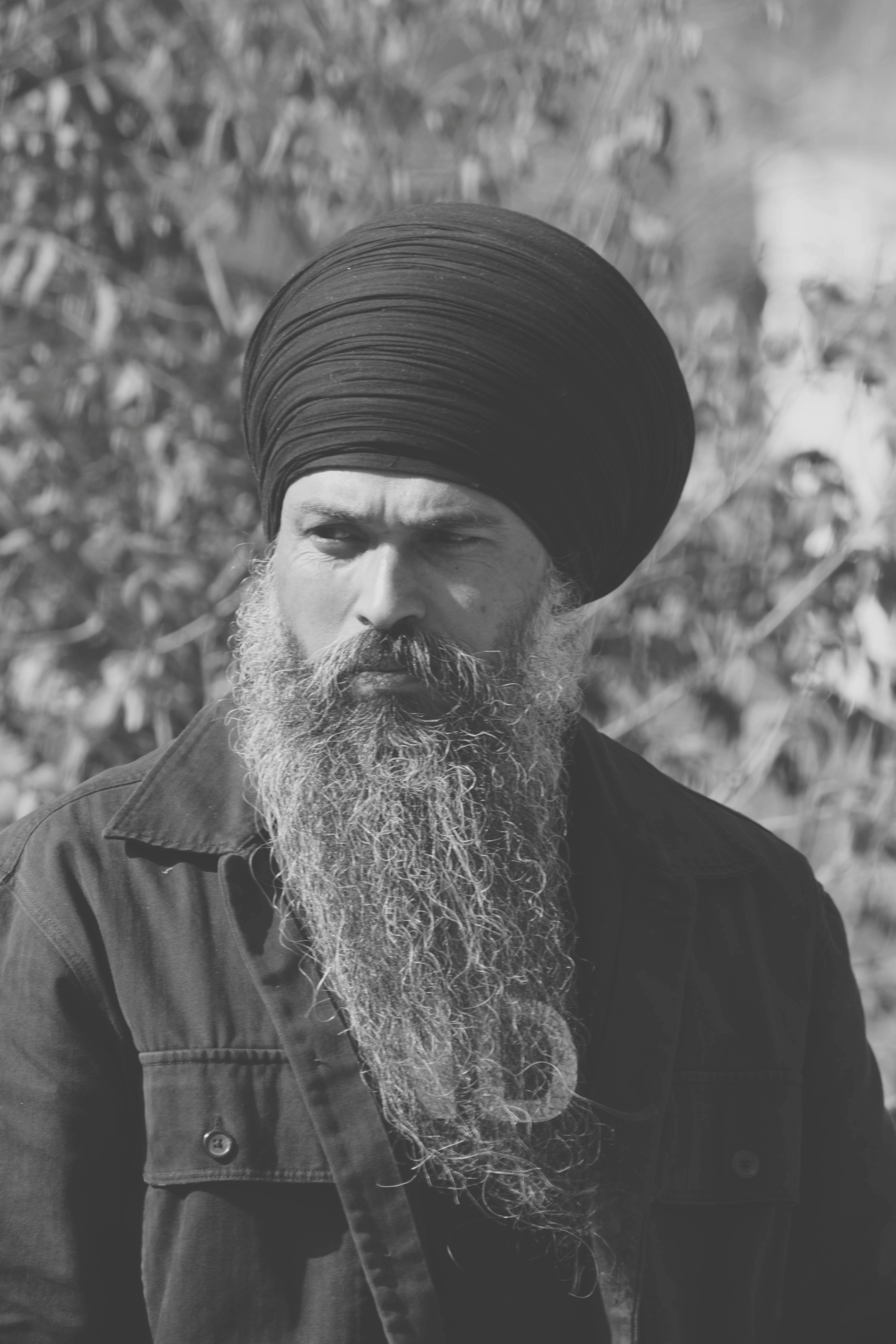 A man with a long beard and turban · Free Stock Photo
