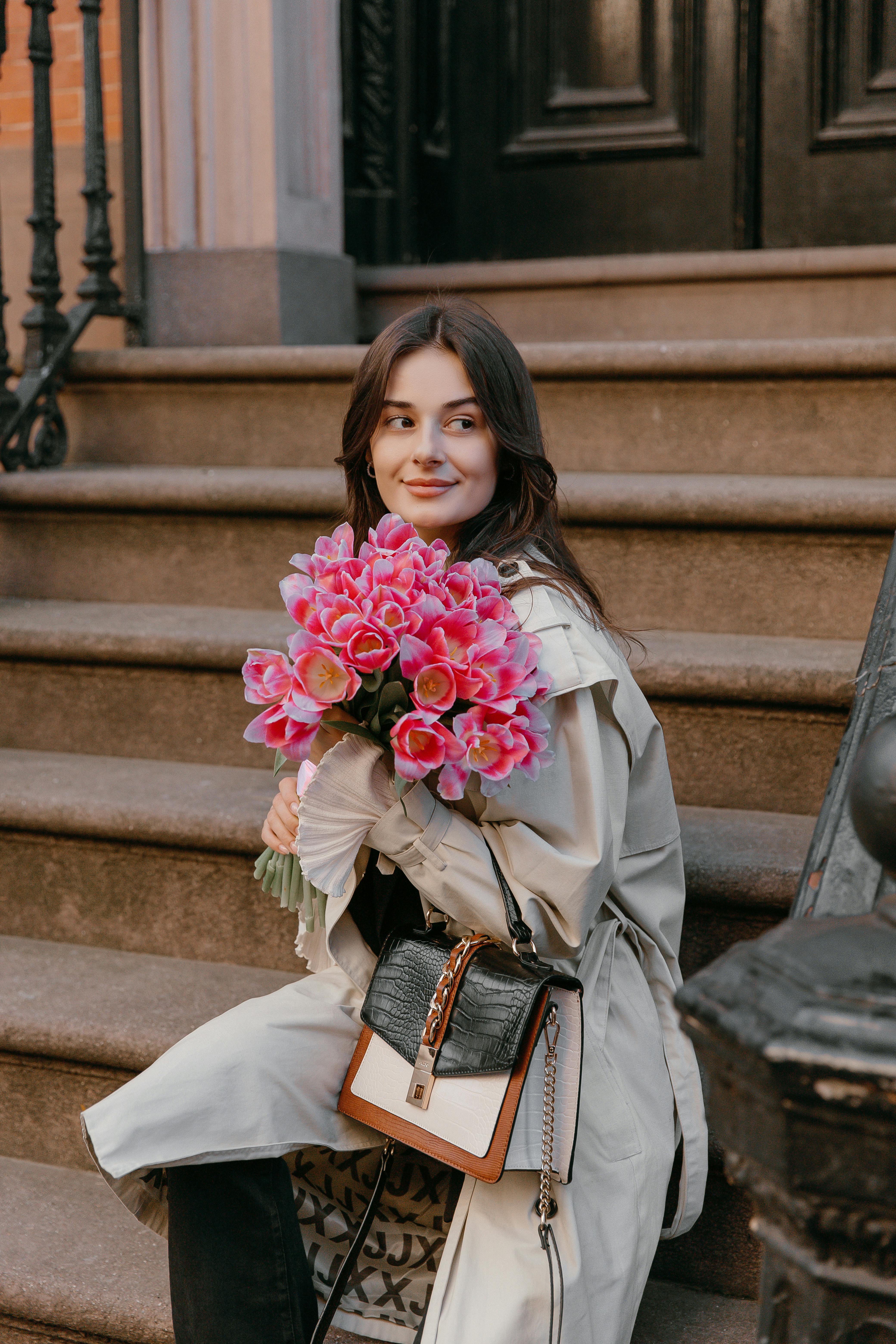 Sitting On Steps Photos, Download The BEST Free Sitting On Steps Stock ...