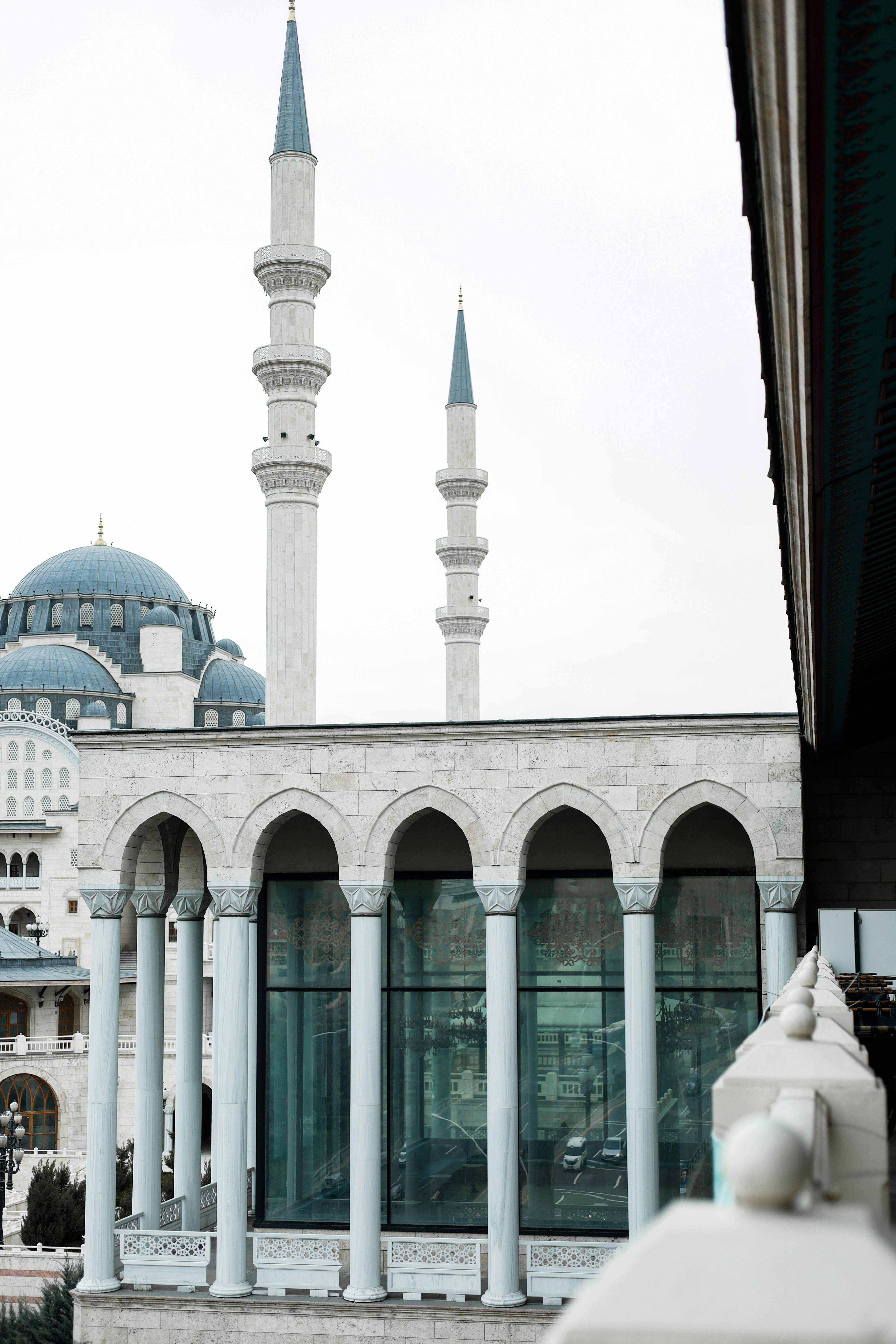 Modern Islam Mosque · Free Stock Photo
