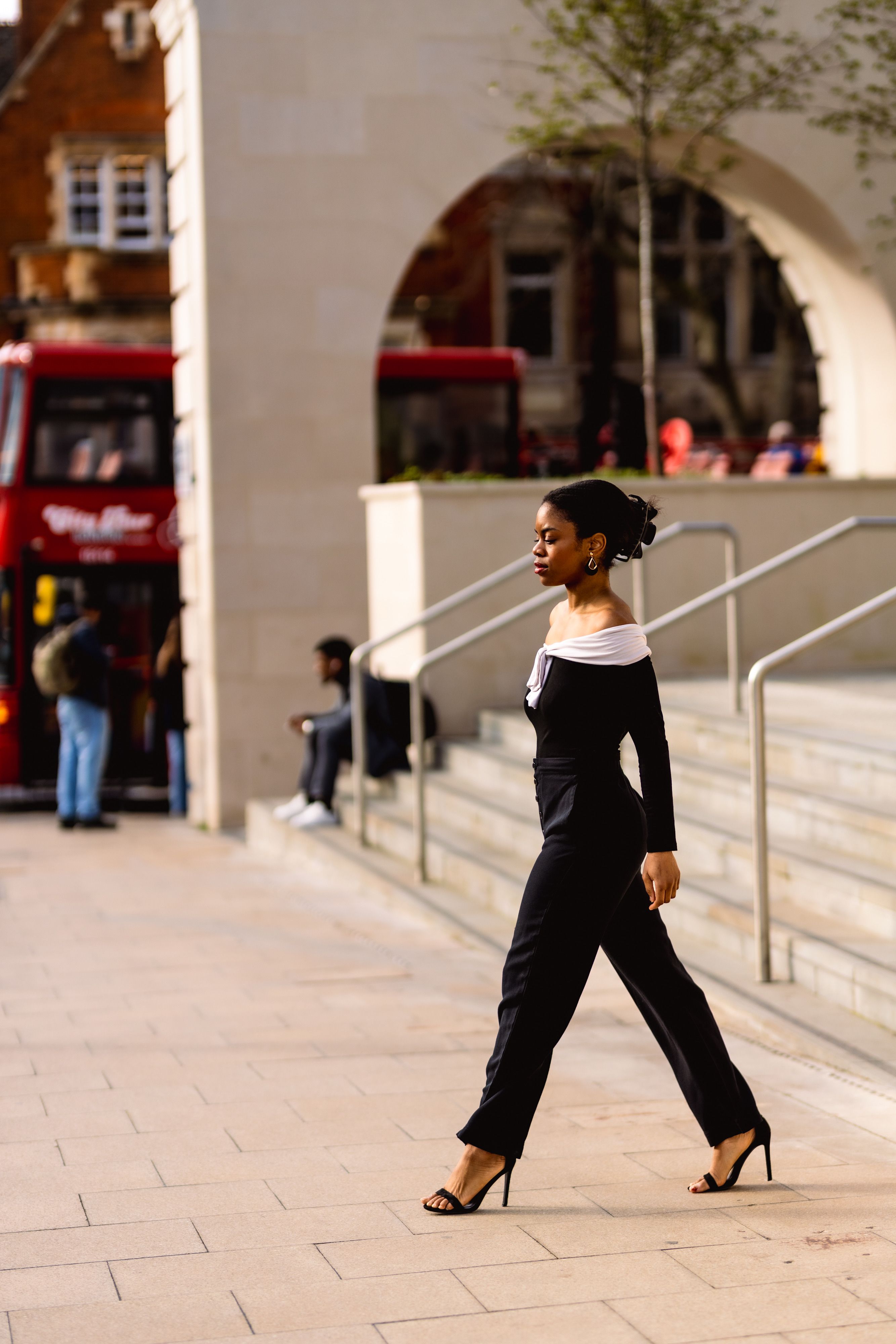 Glamour Woman Walking in City · Free Stock Photo