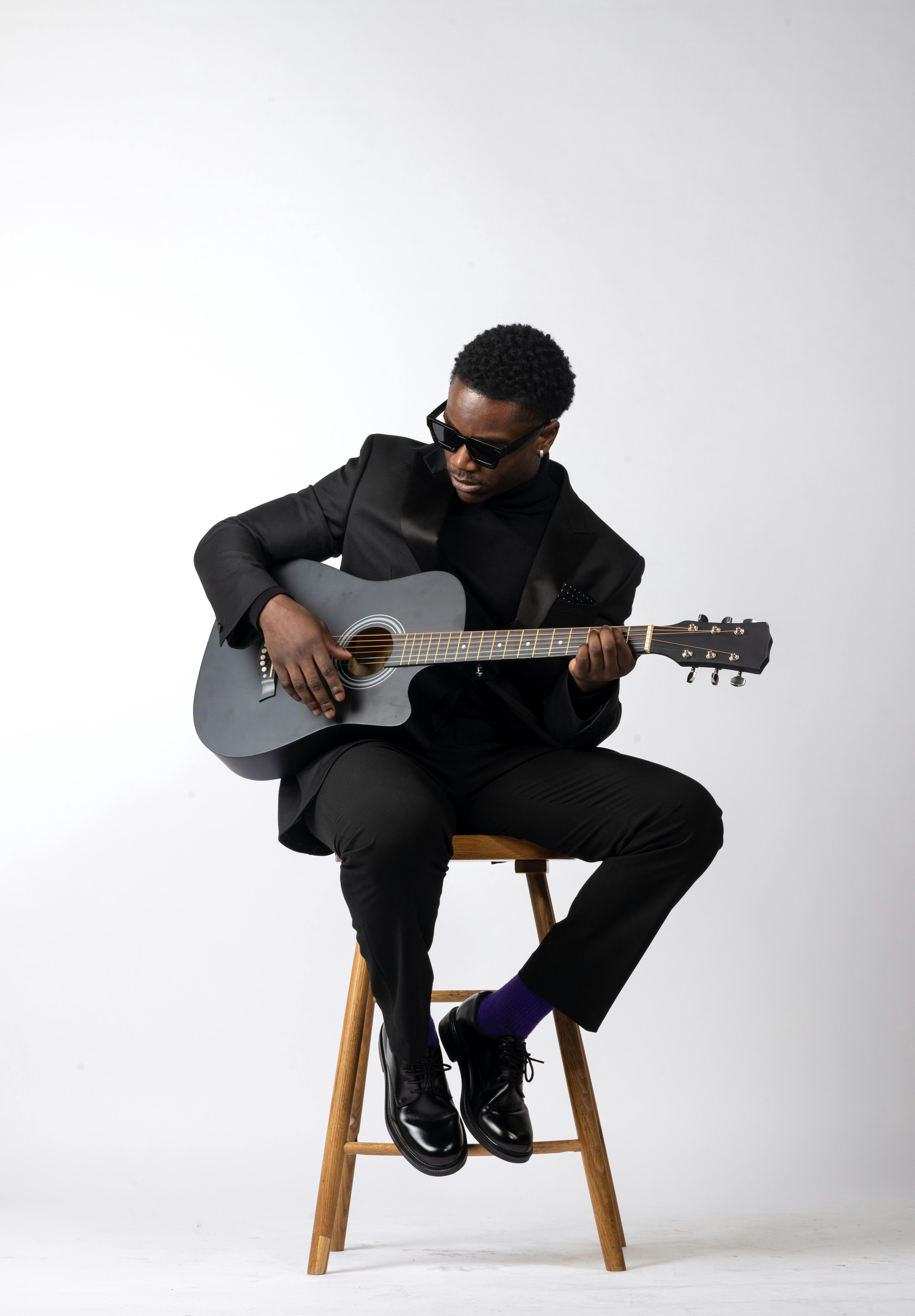 Man Sitting Photos, Download The BEST Free Man Sitting Stock Photos ...