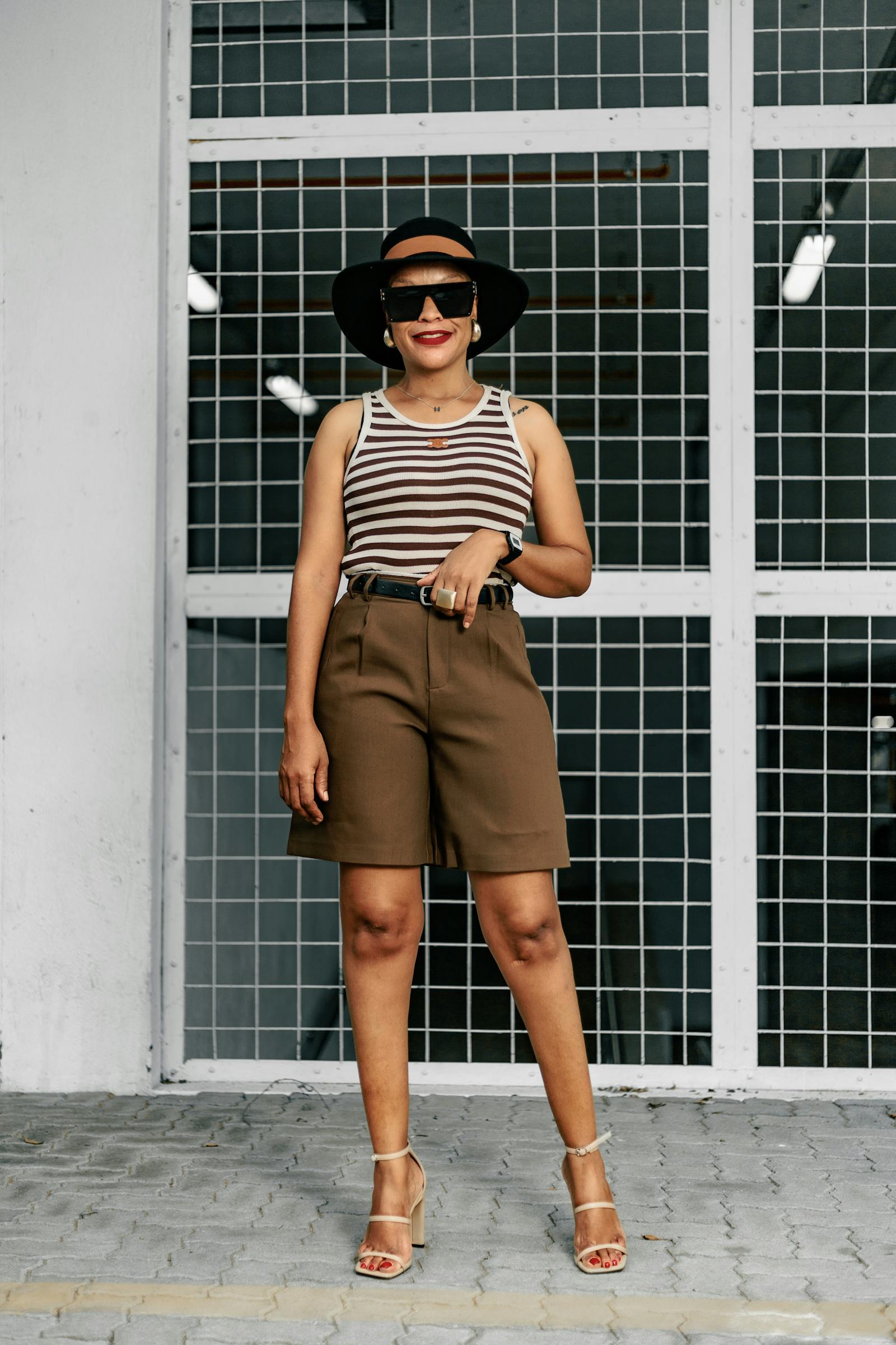 Short Shorts And High Heels Photos, Download The BEST Free Short Shorts ...