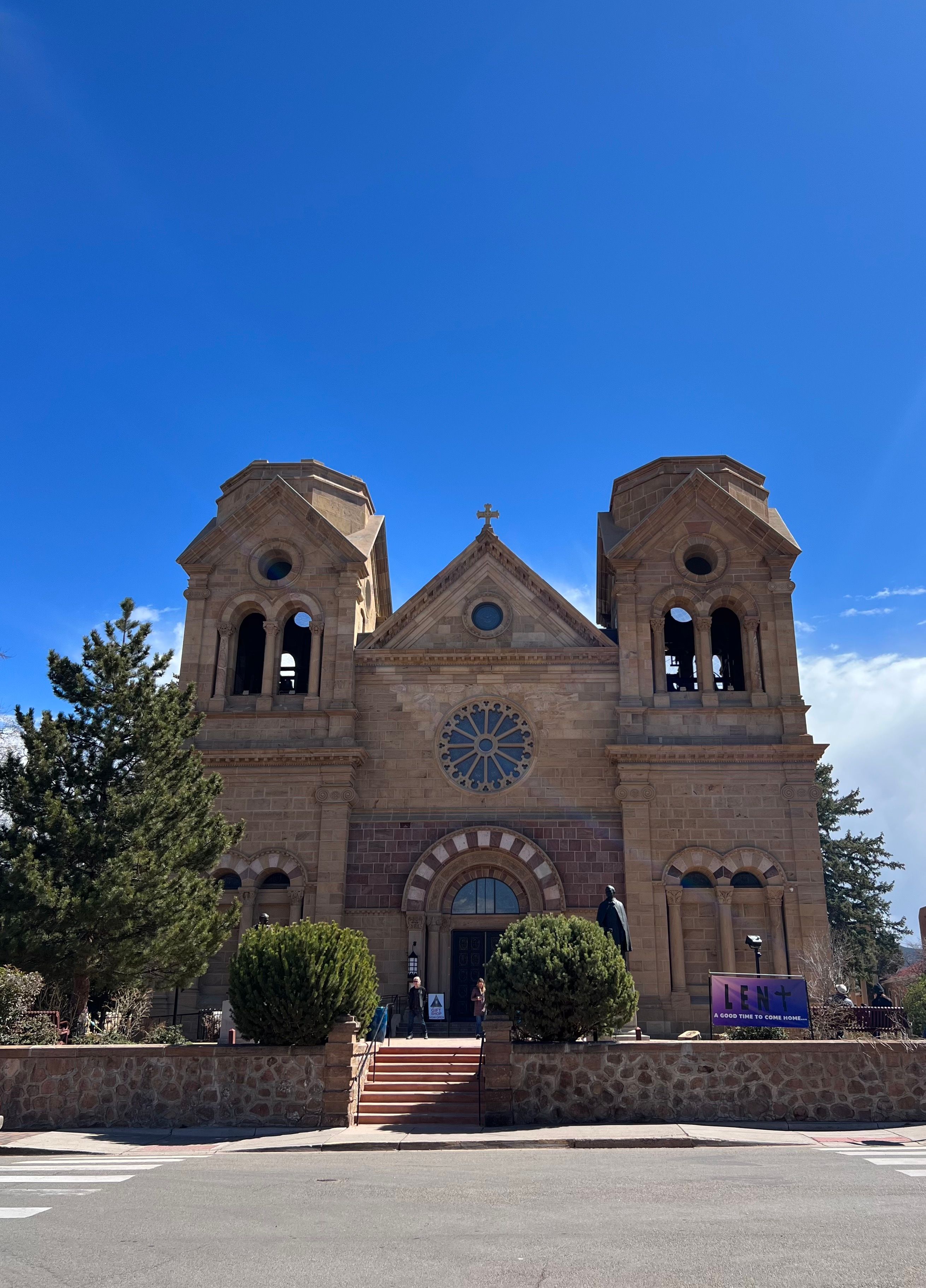 The Cathedral Basilica of St Francis of Assisi in Santa Fe in USA ...