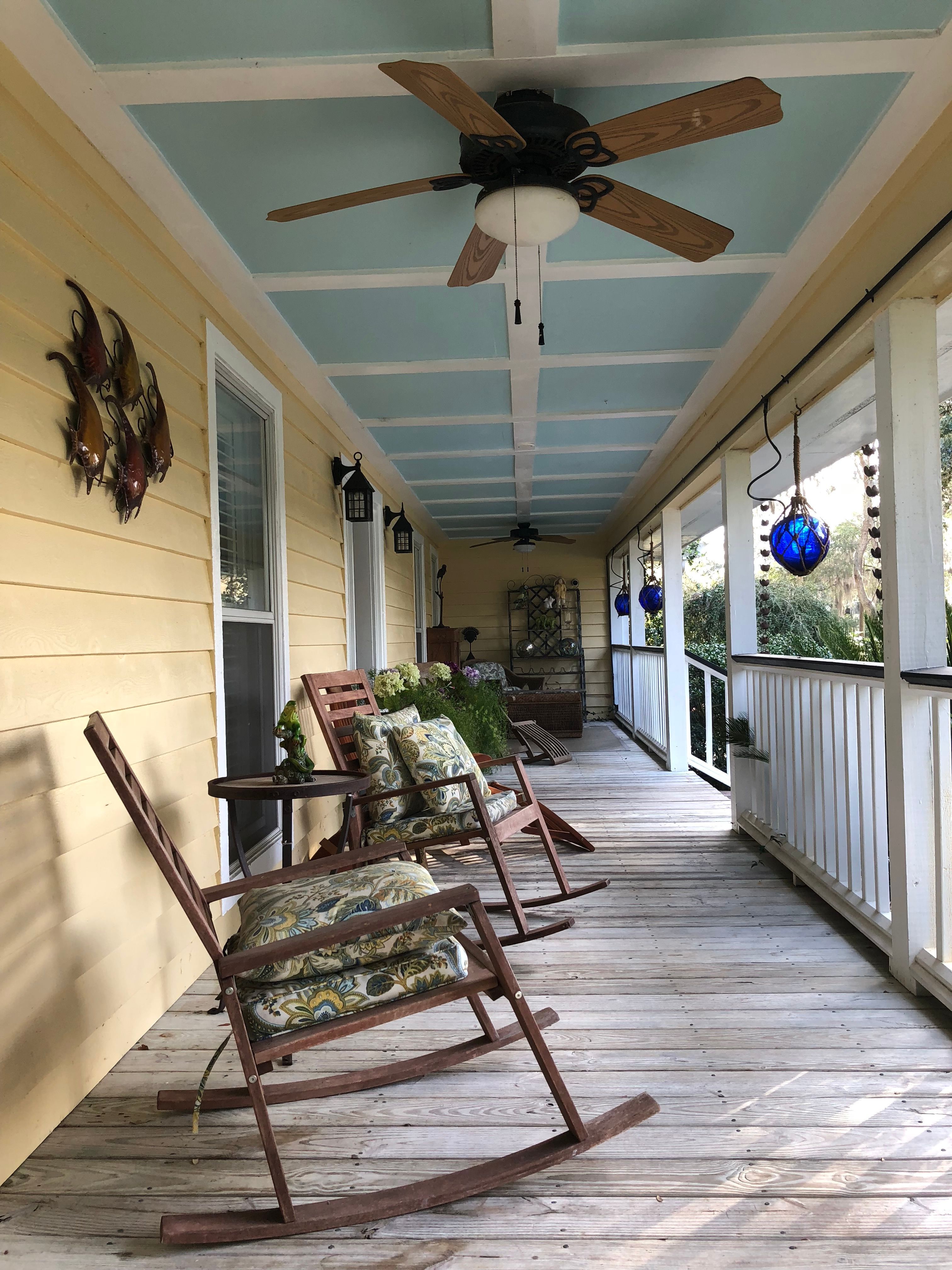 Big Front Porch Photos, Download The BEST Free Big Front Porch Stock ...