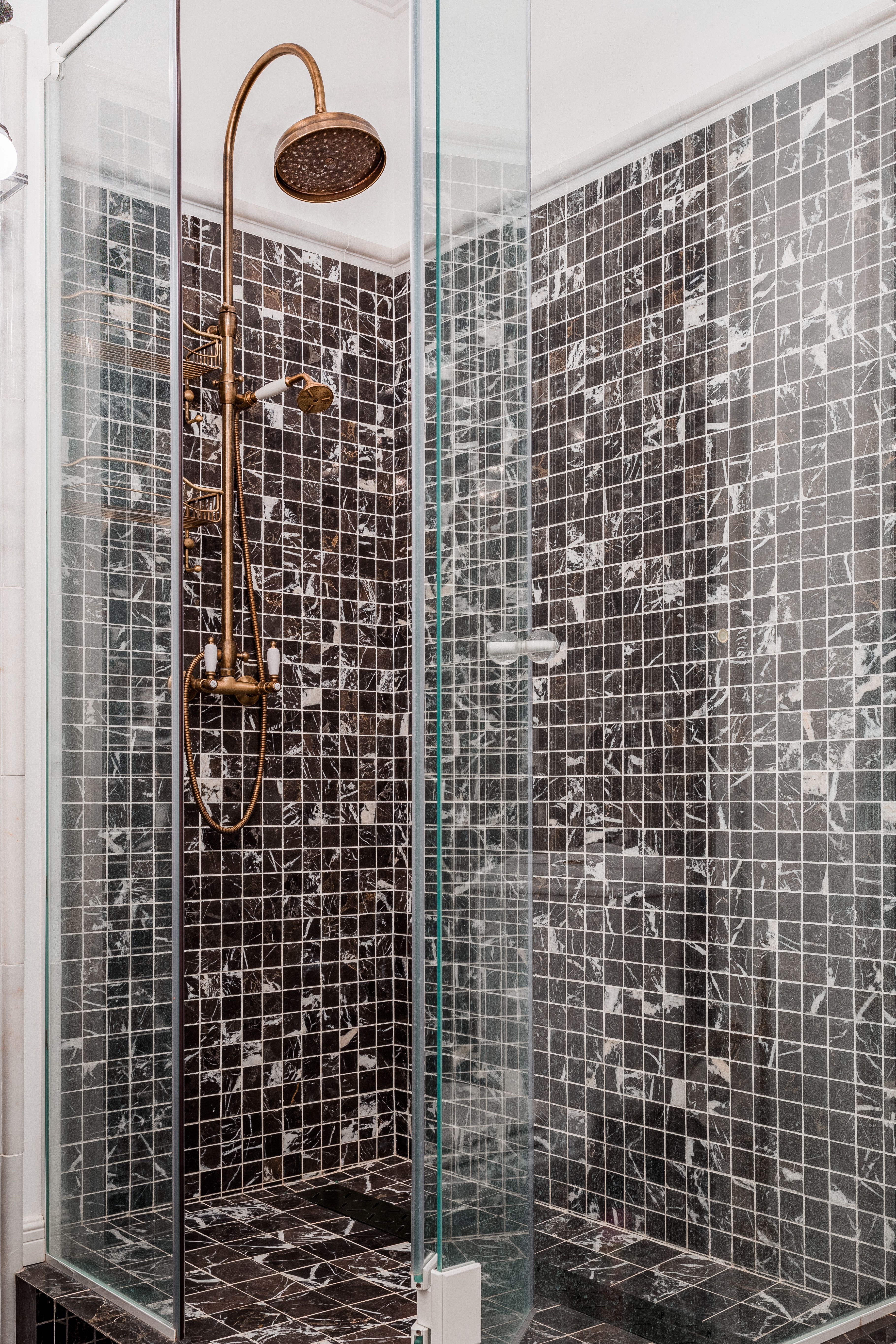 Interior Design of Shower Cabin · Free Stock Photo