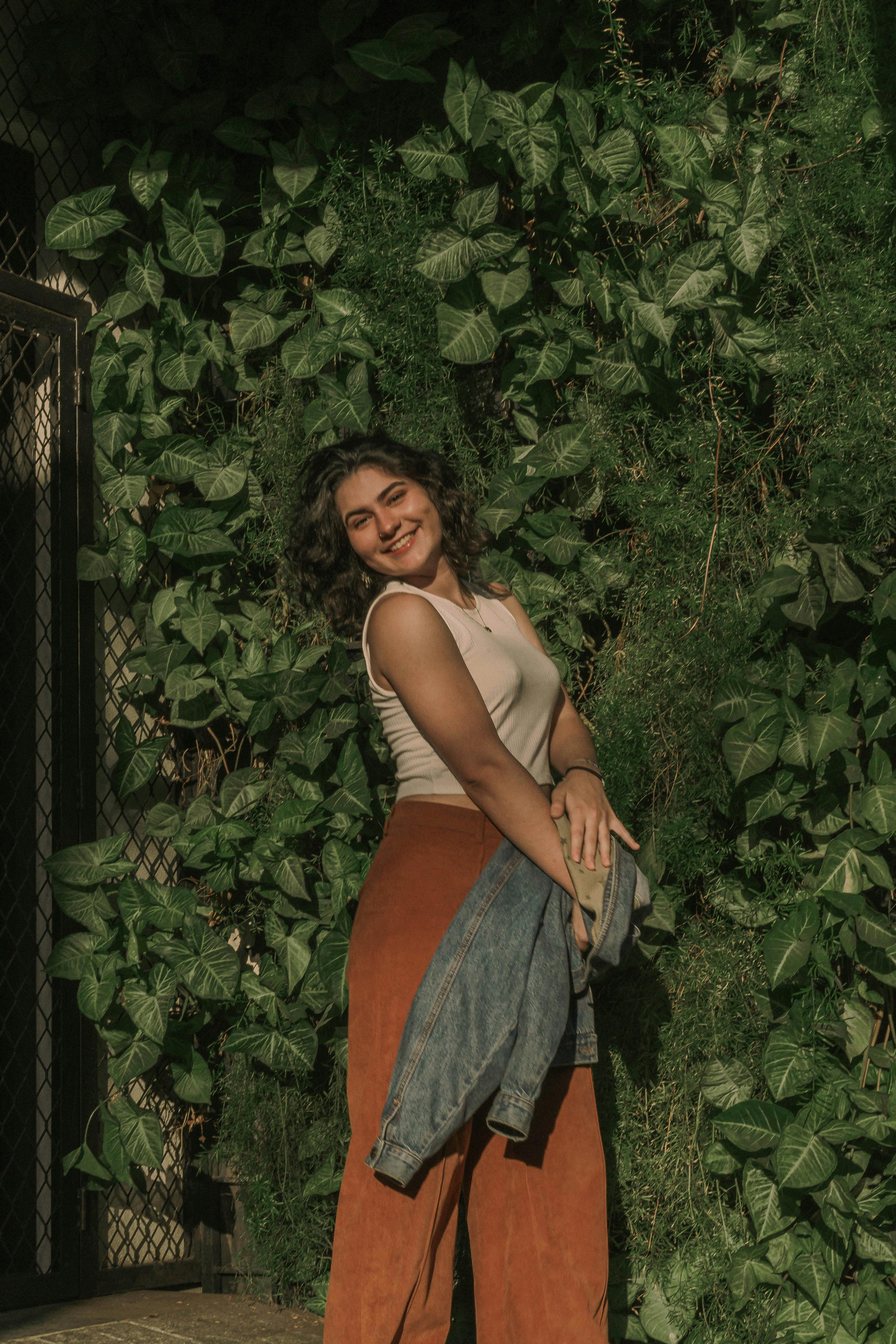 Women Model Photo Pose, Short Dress Photos, Download The BEST Free ...