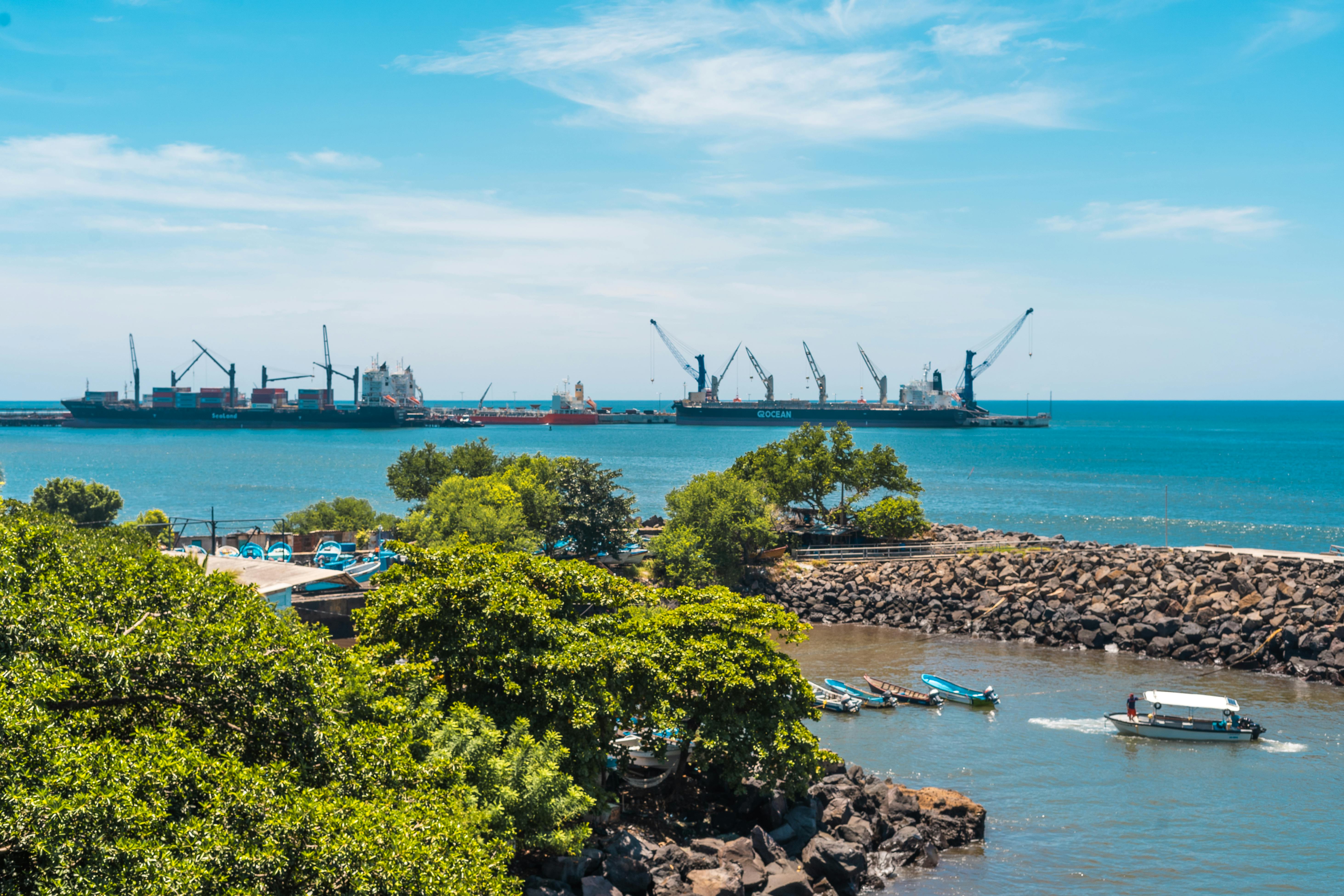 Puerto de Acajutla, El Salvador. · Free Stock Photo
