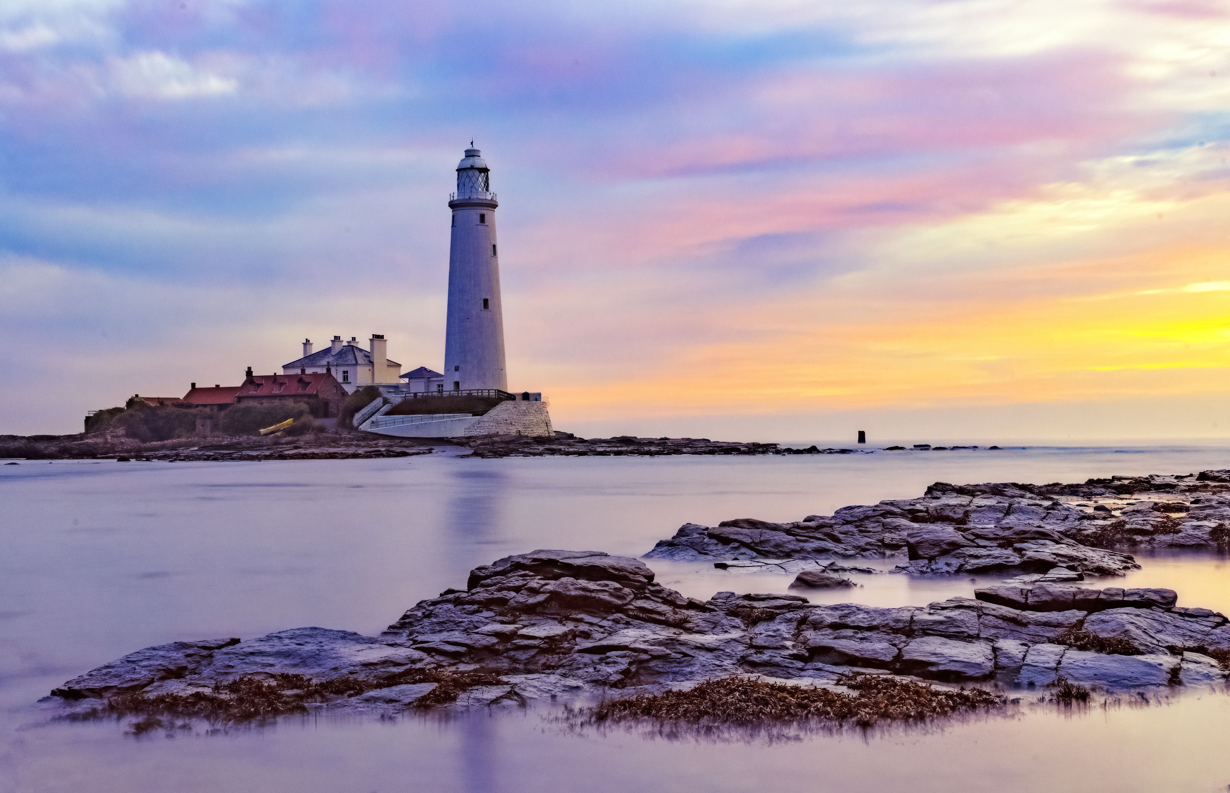 St Marys Lighthouse in England at Sunset · Free Stock Photo