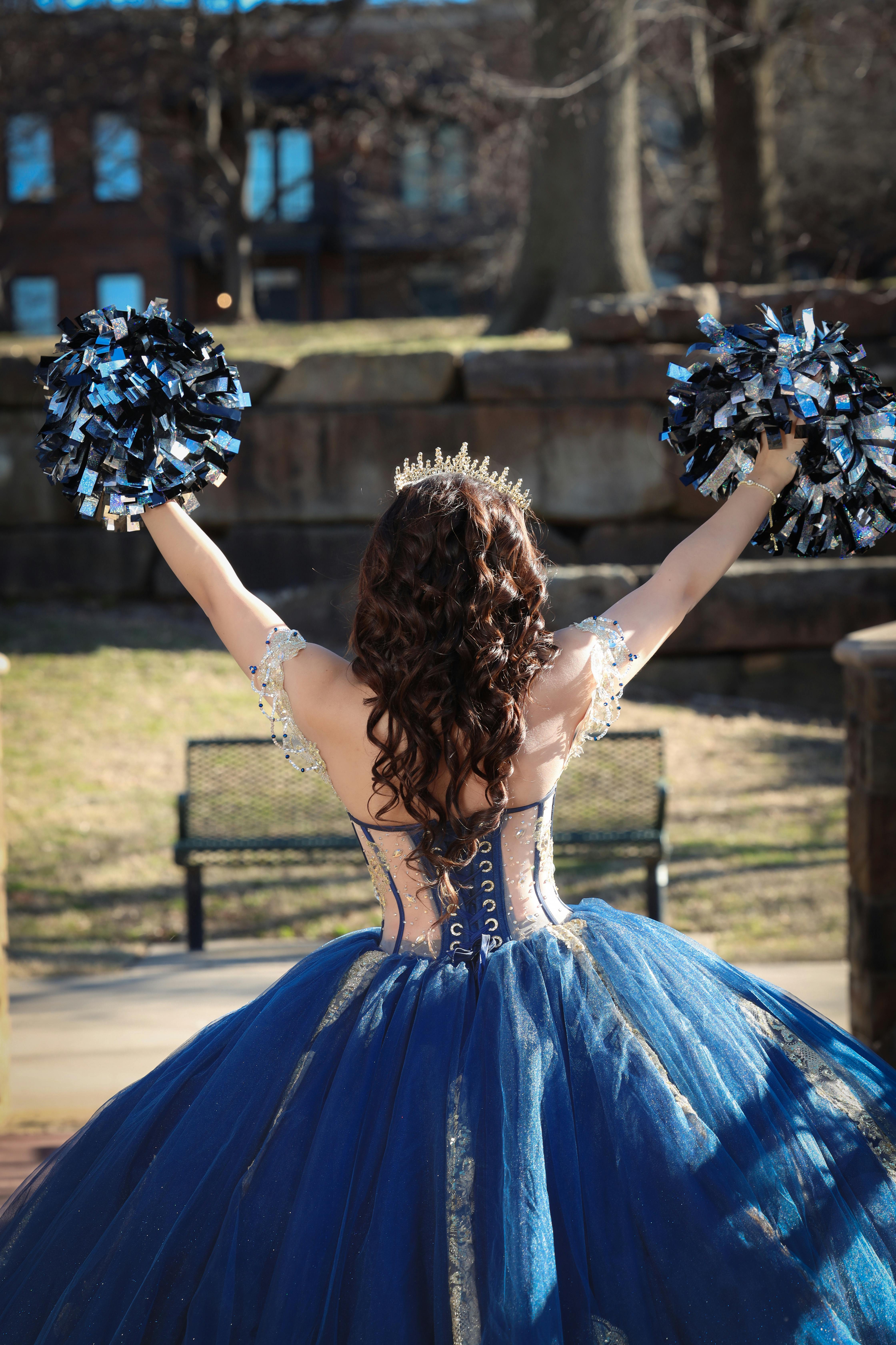 Back View of a Cheerleader · Free Stock Photo