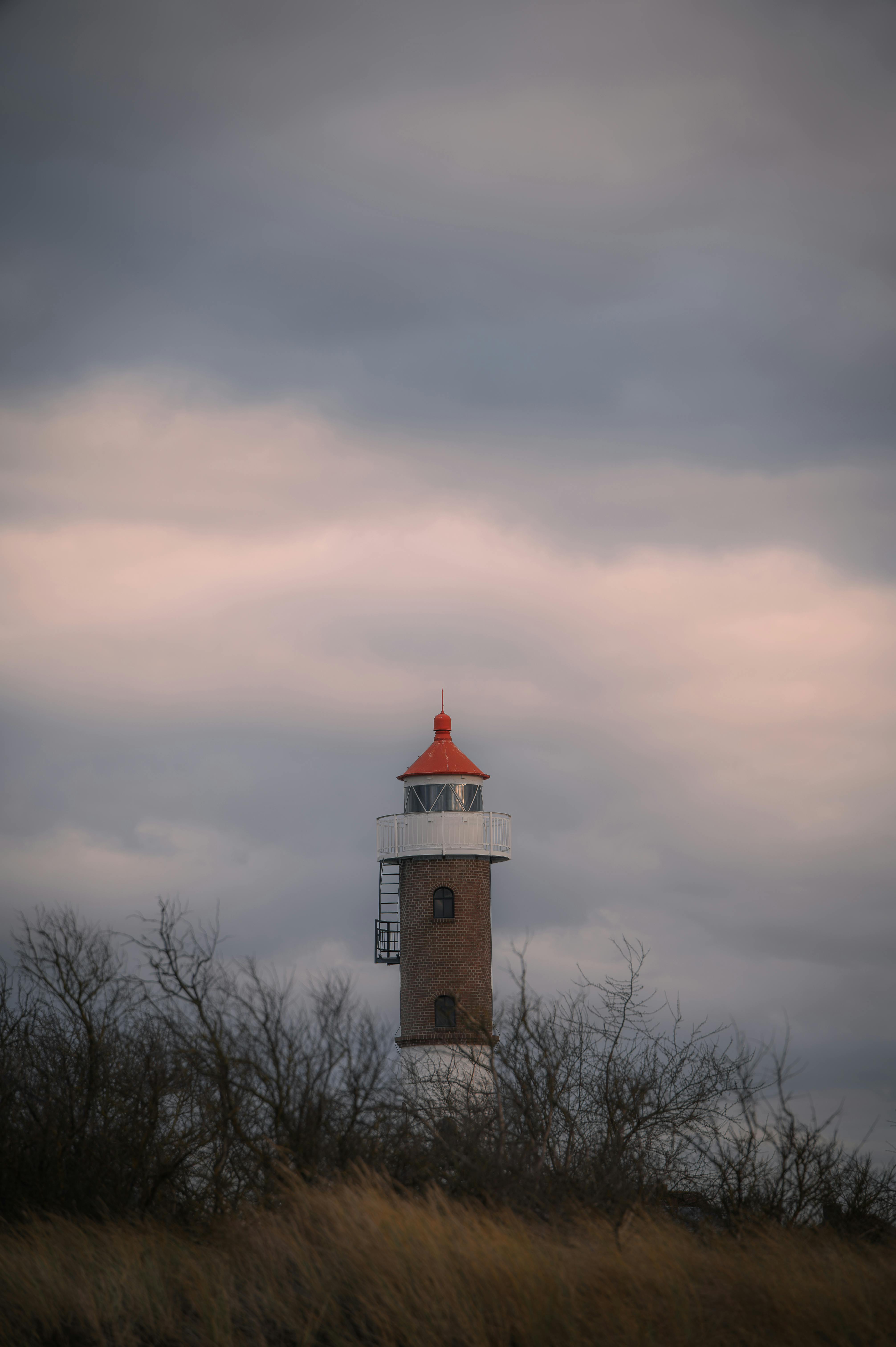 Red and White Lighthouse · Free Stock Photo