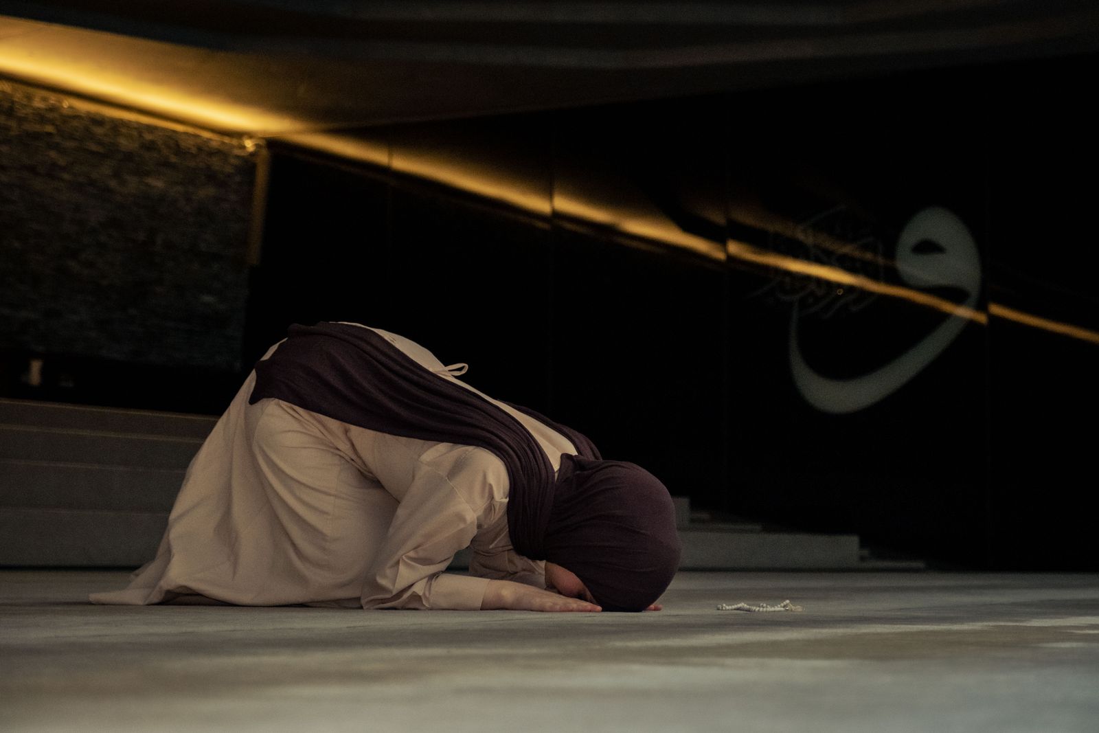 Muslim Women Praying Photos, Download The BEST Free Muslim Women ...