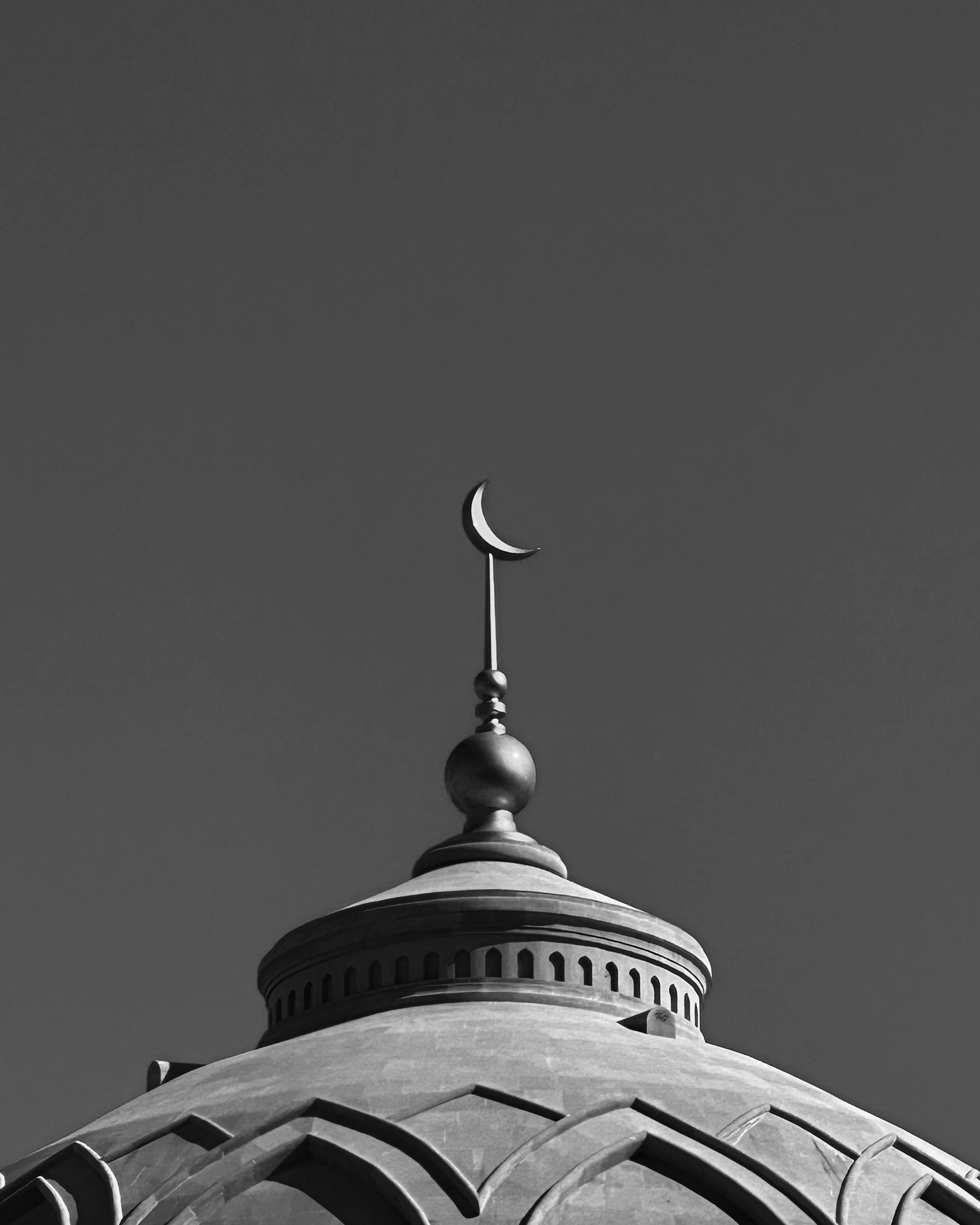 Crescent on Top of Mosque Dome · Free Stock Photo