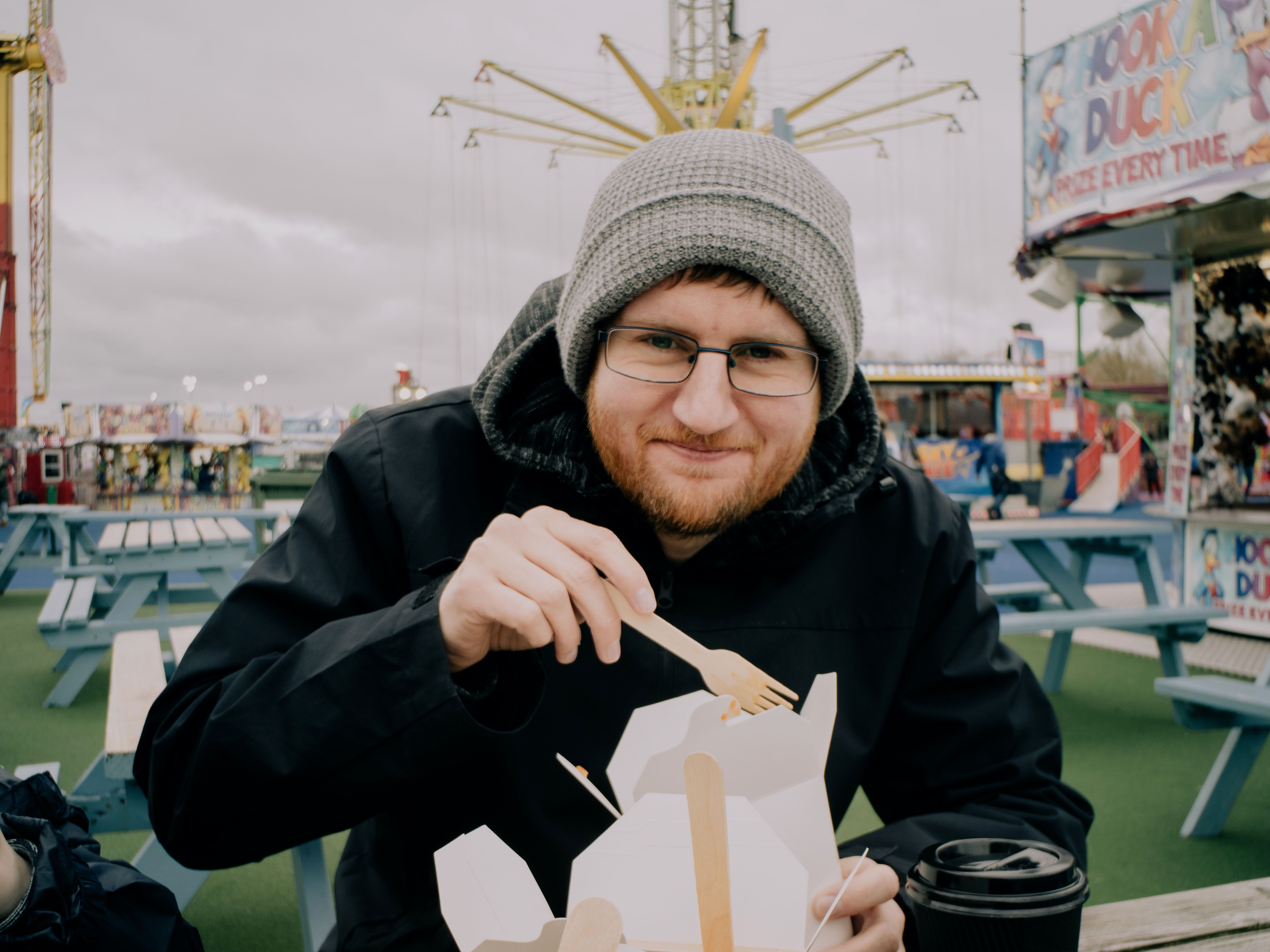 People Eating Street Food Photos, Download The BEST Free People Eating ...