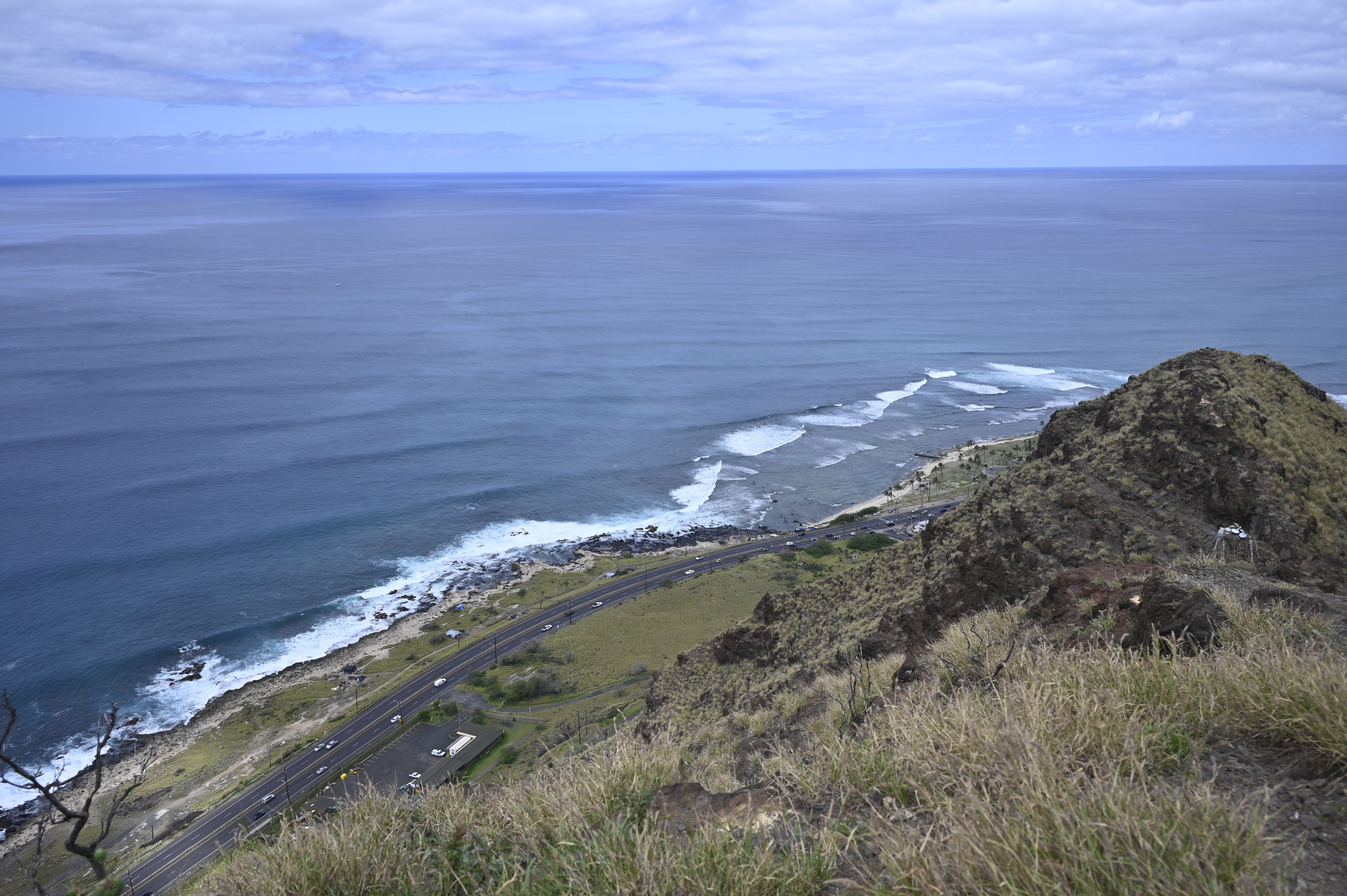 A view of the ocean from a hill · Free Stock Photo
