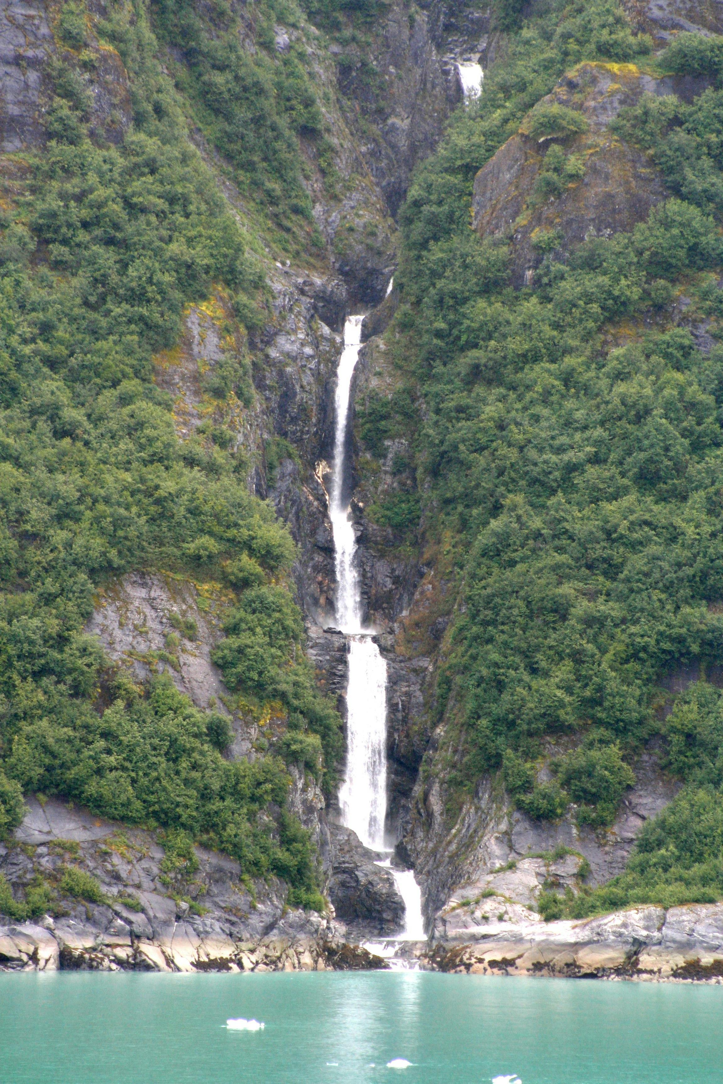 Alaska 18 Photos & Videos Collected by Susan