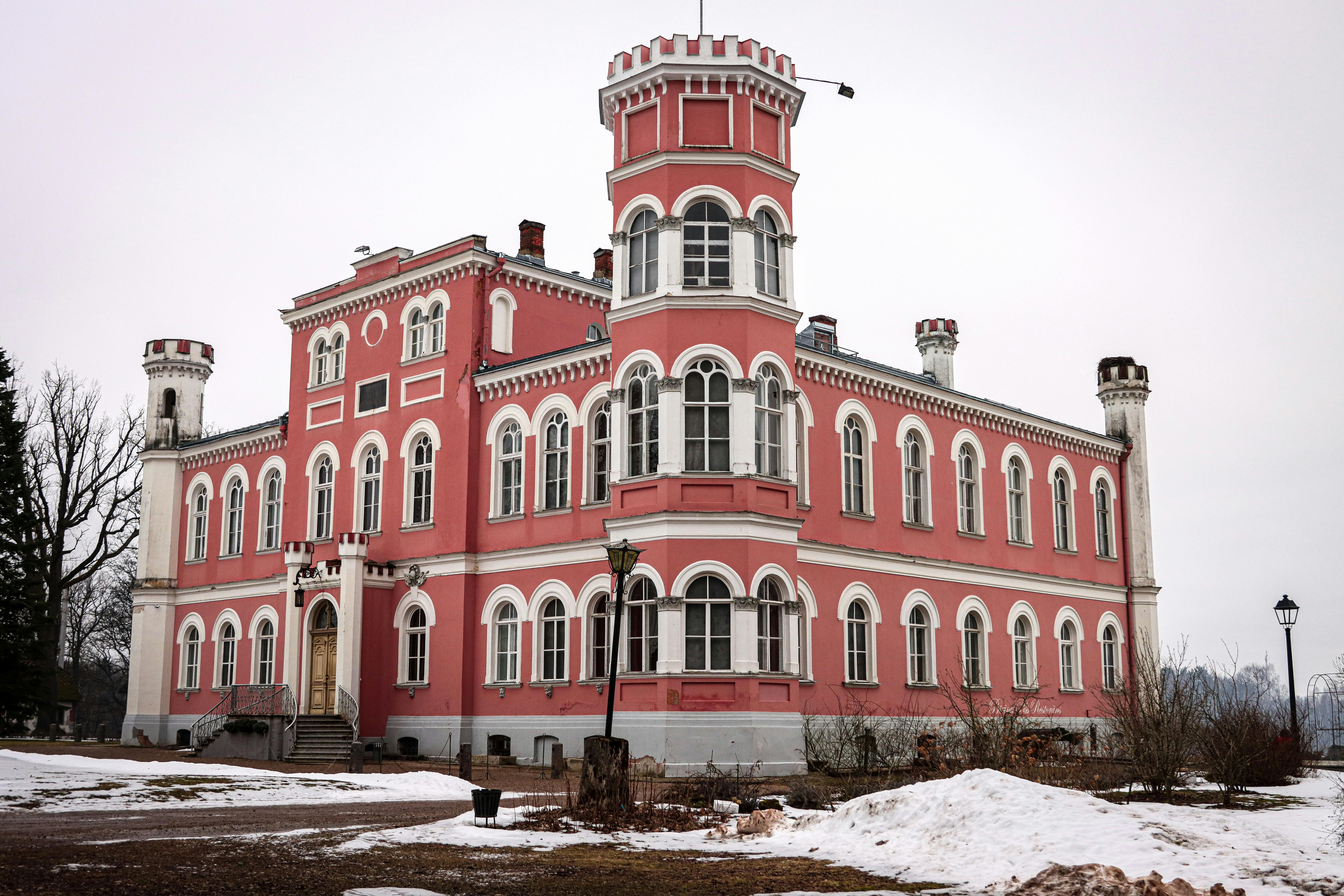 Birini Palasset Photos, Download The BEST Free Birini Palasset Stock ...