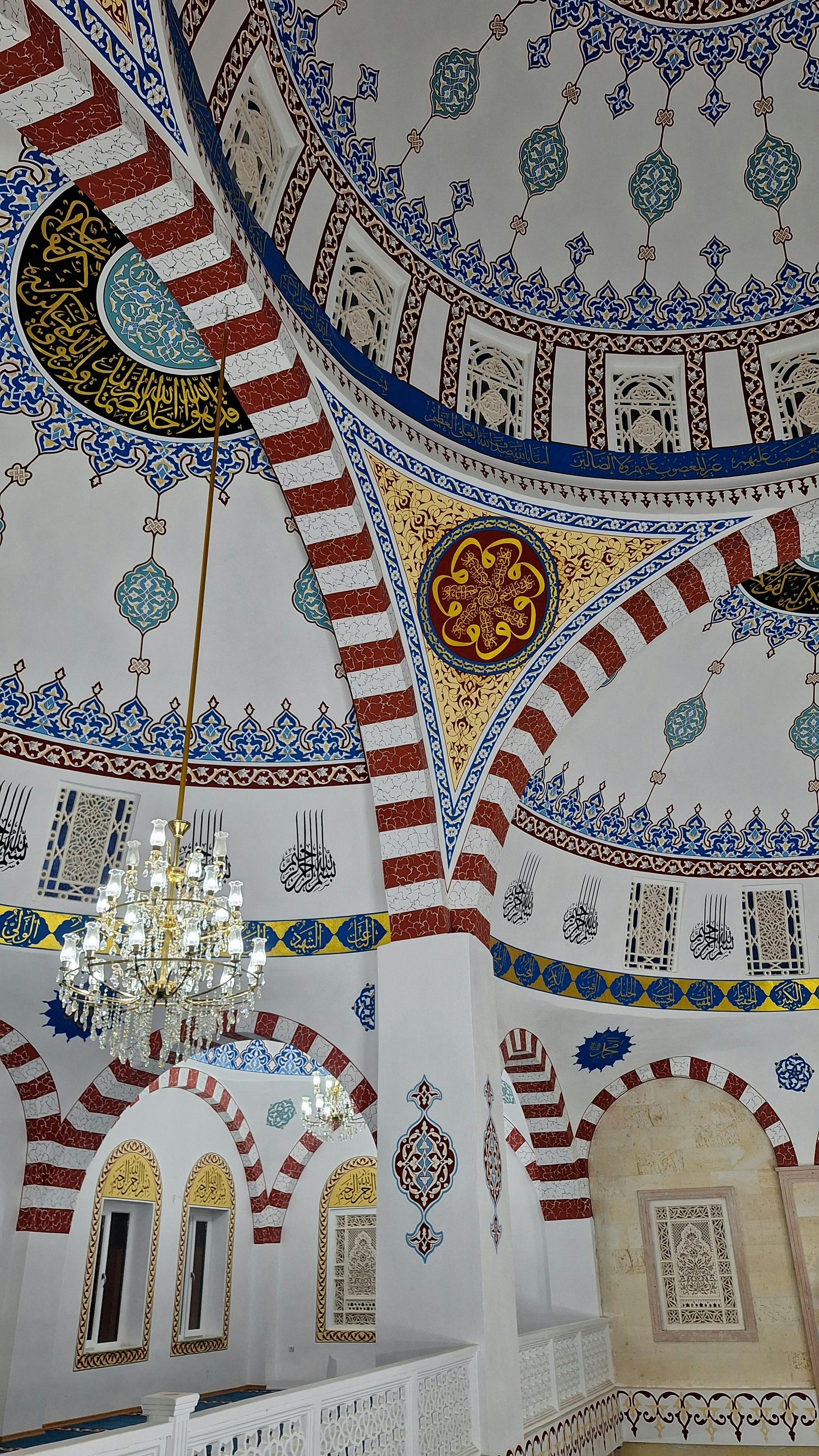 Ornamented Interior of Mosque · Free Stock Photo