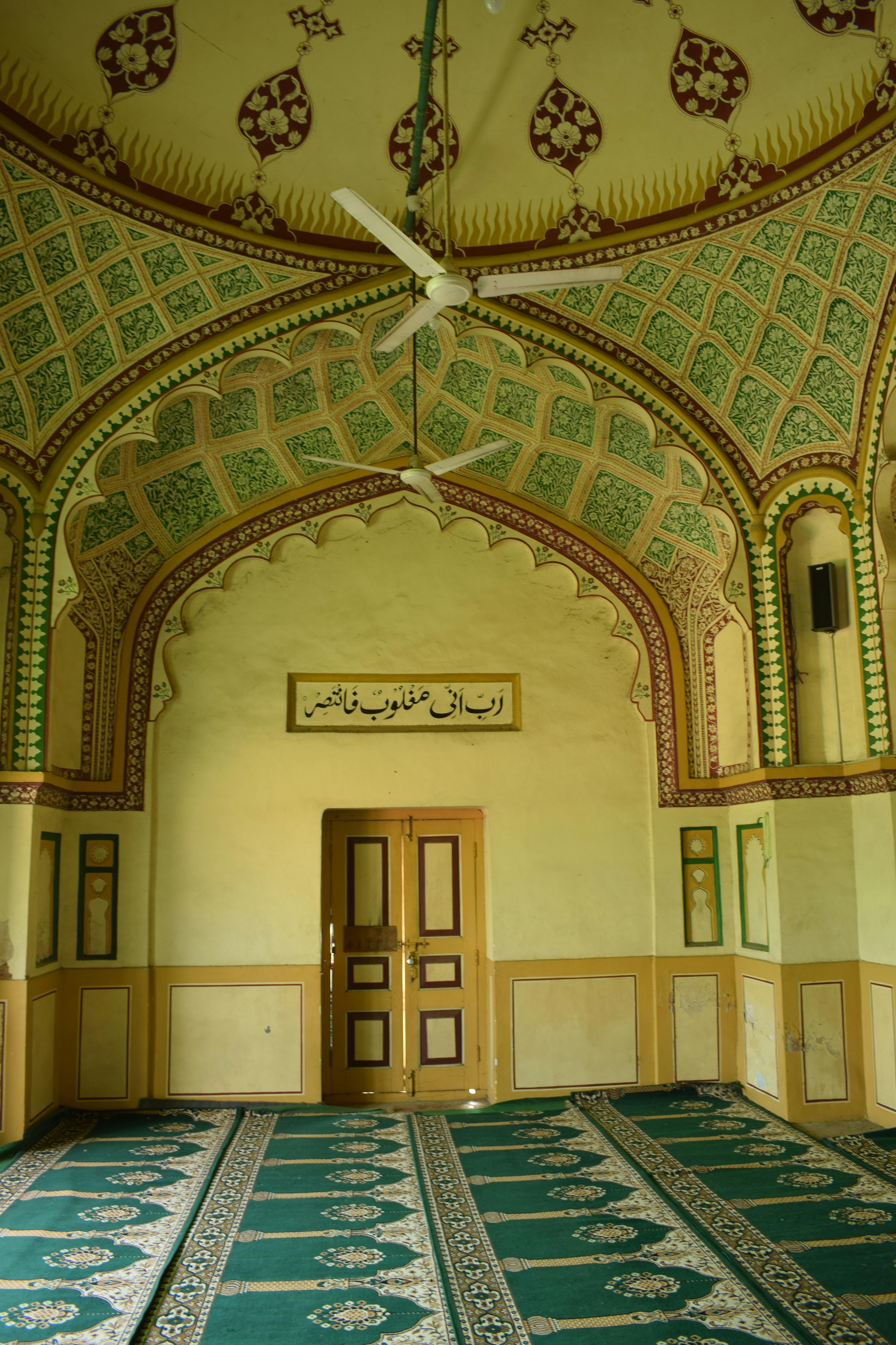 Teele Wali Masjid · Free Stock Photo
