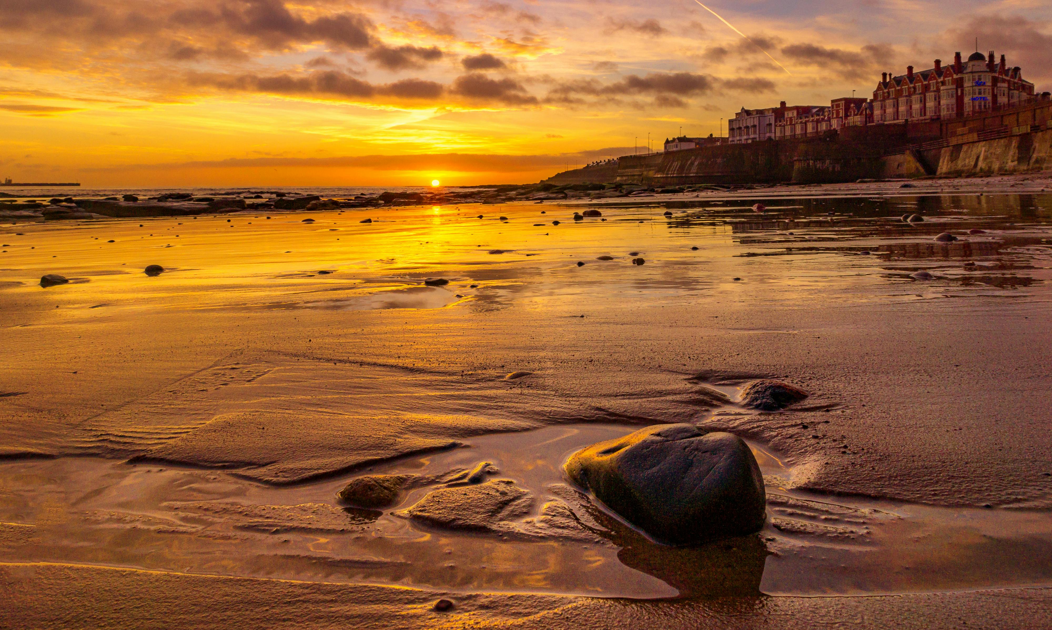 Castle by the Shore During Sunset · Free Stock Photo