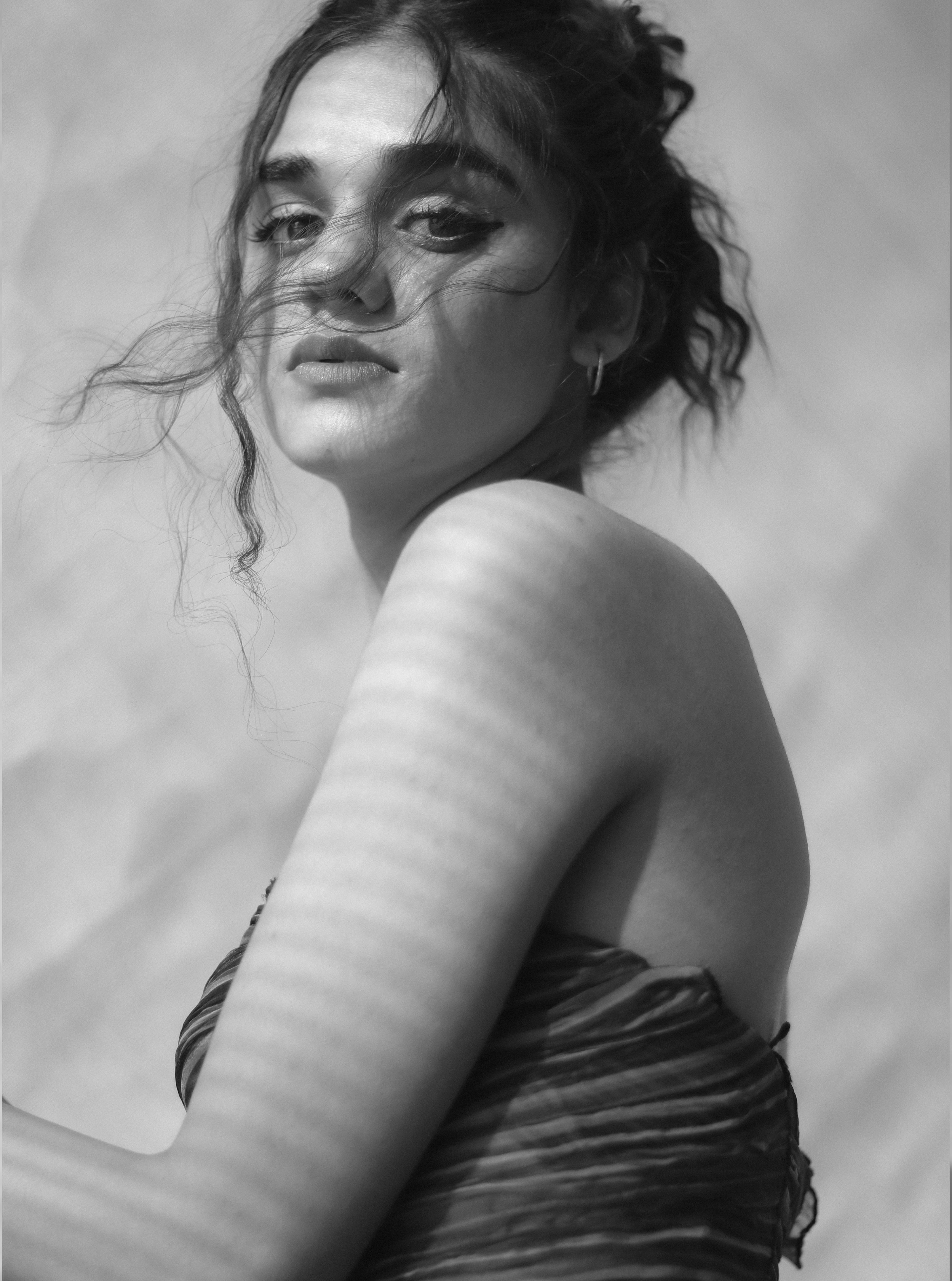 Gorgeous Woman Posing in Black and White Filter · Free Stock Photo