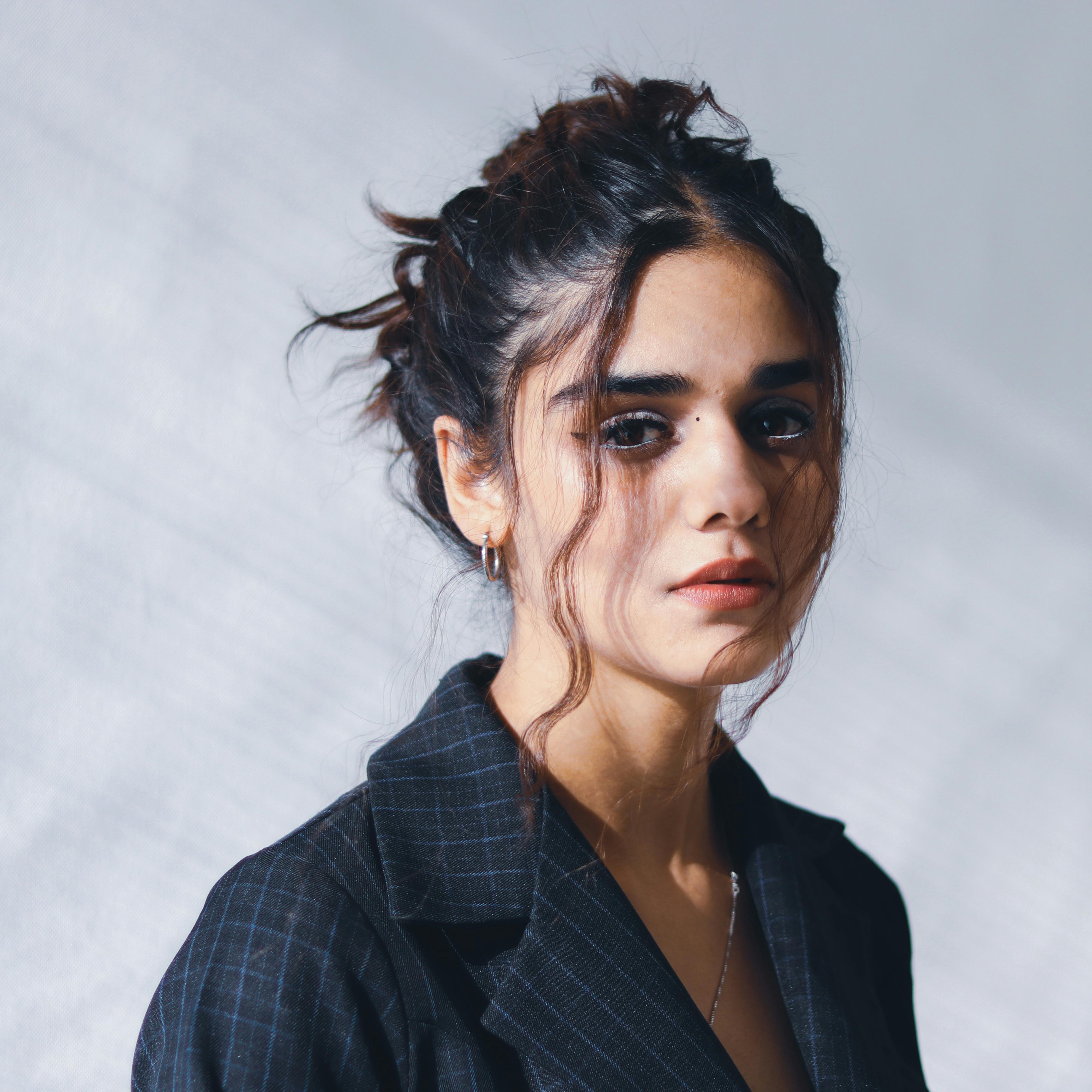 Girl Promotion Photos, Download The BEST Free Girl Promotion Stock ...