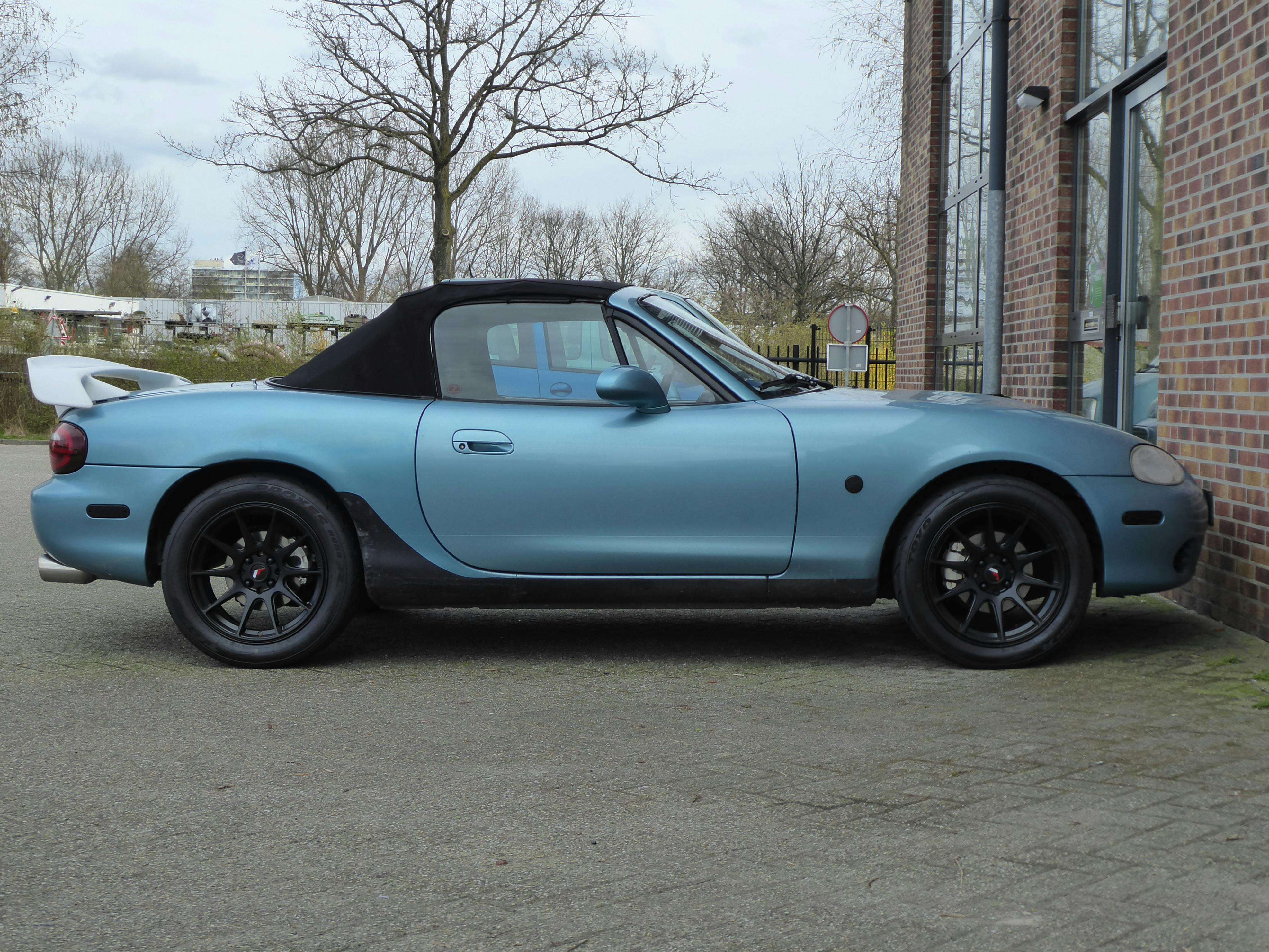 Blue Mazda MX-5 · Free Stock Photo