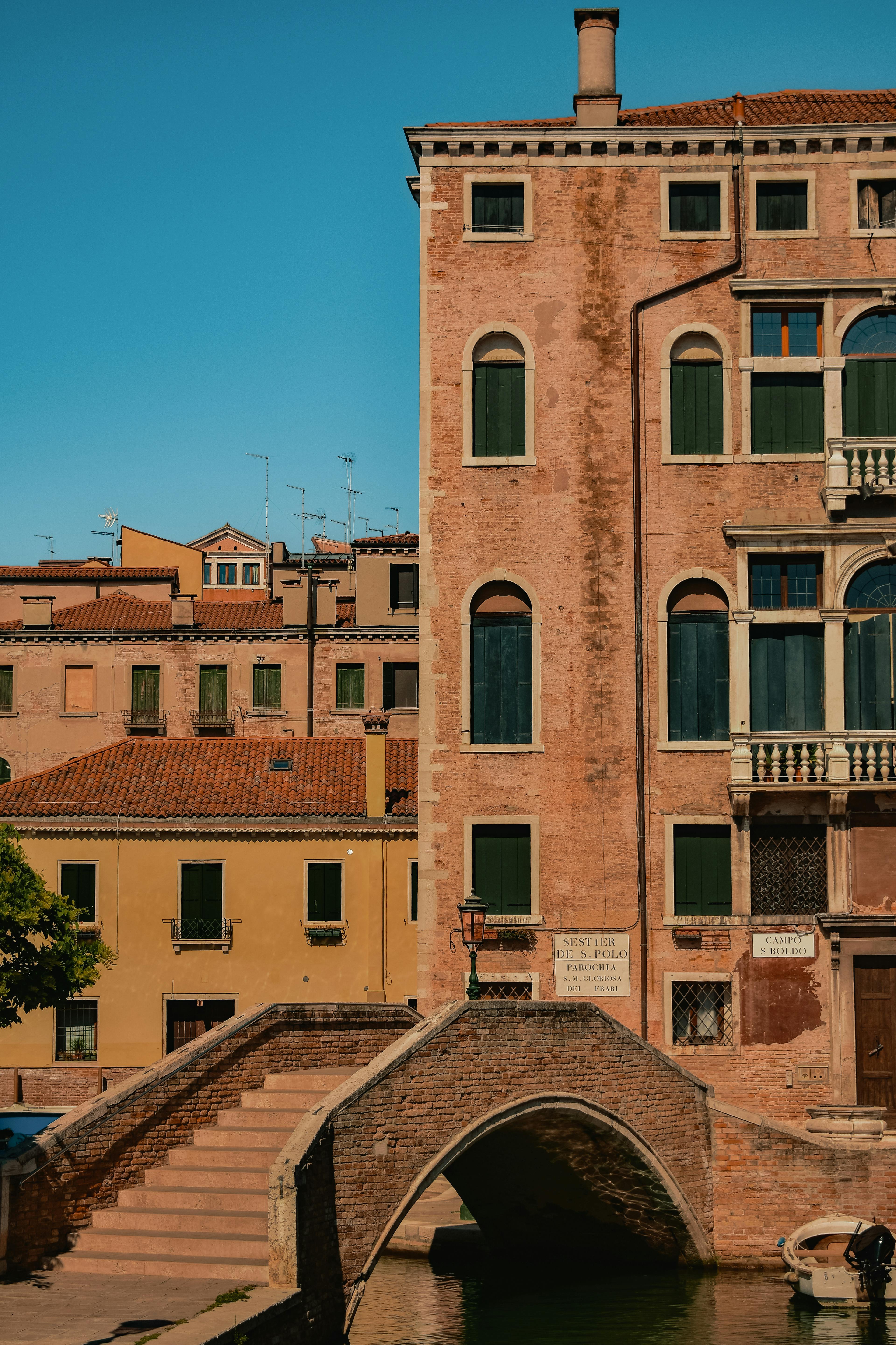 Foto de stock gratuita sobre al aire libre, arquitectura, arquitectura historica, camino ...