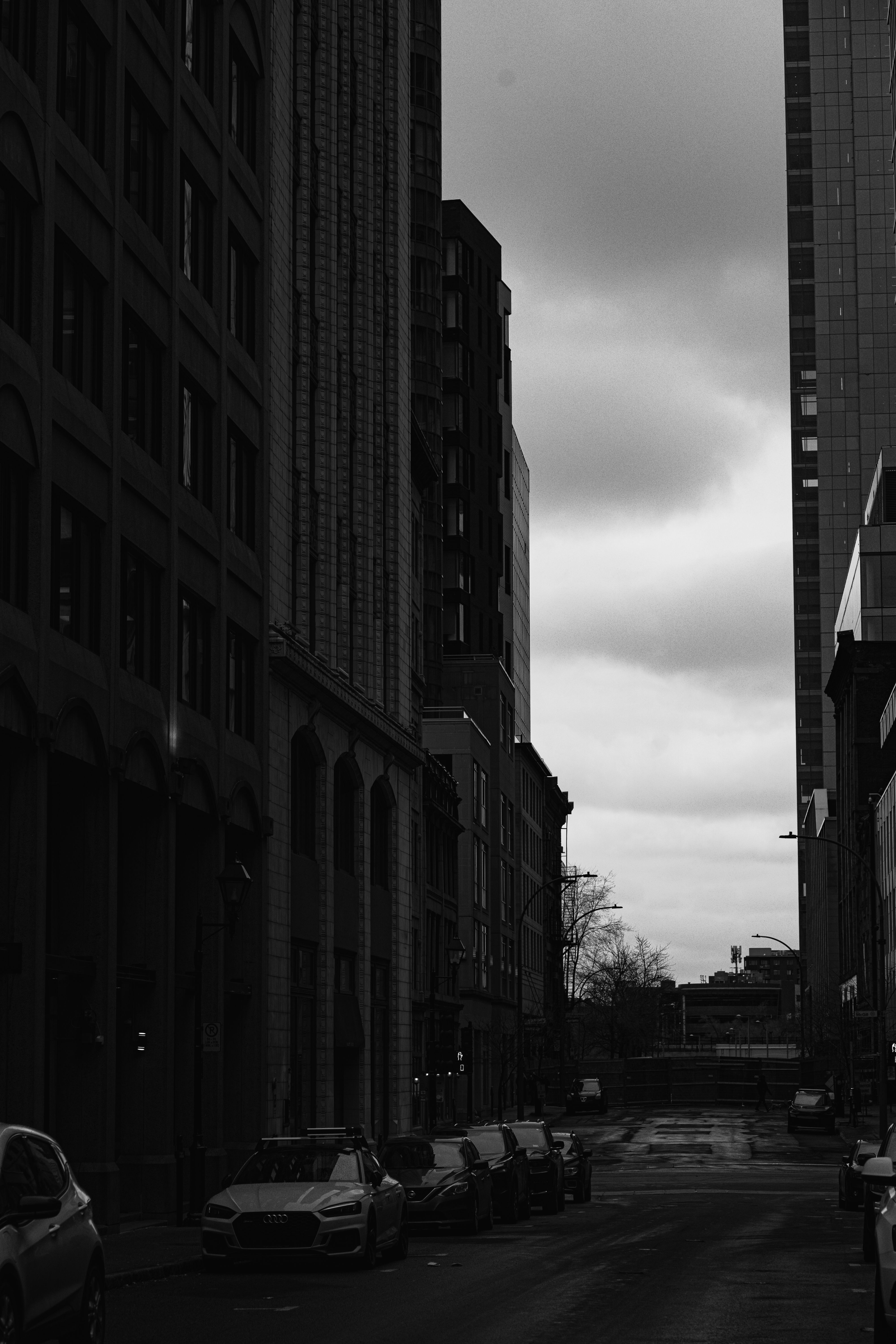 Building Monochrome Wallpaper Photos, Download The BEST Free Building ...
